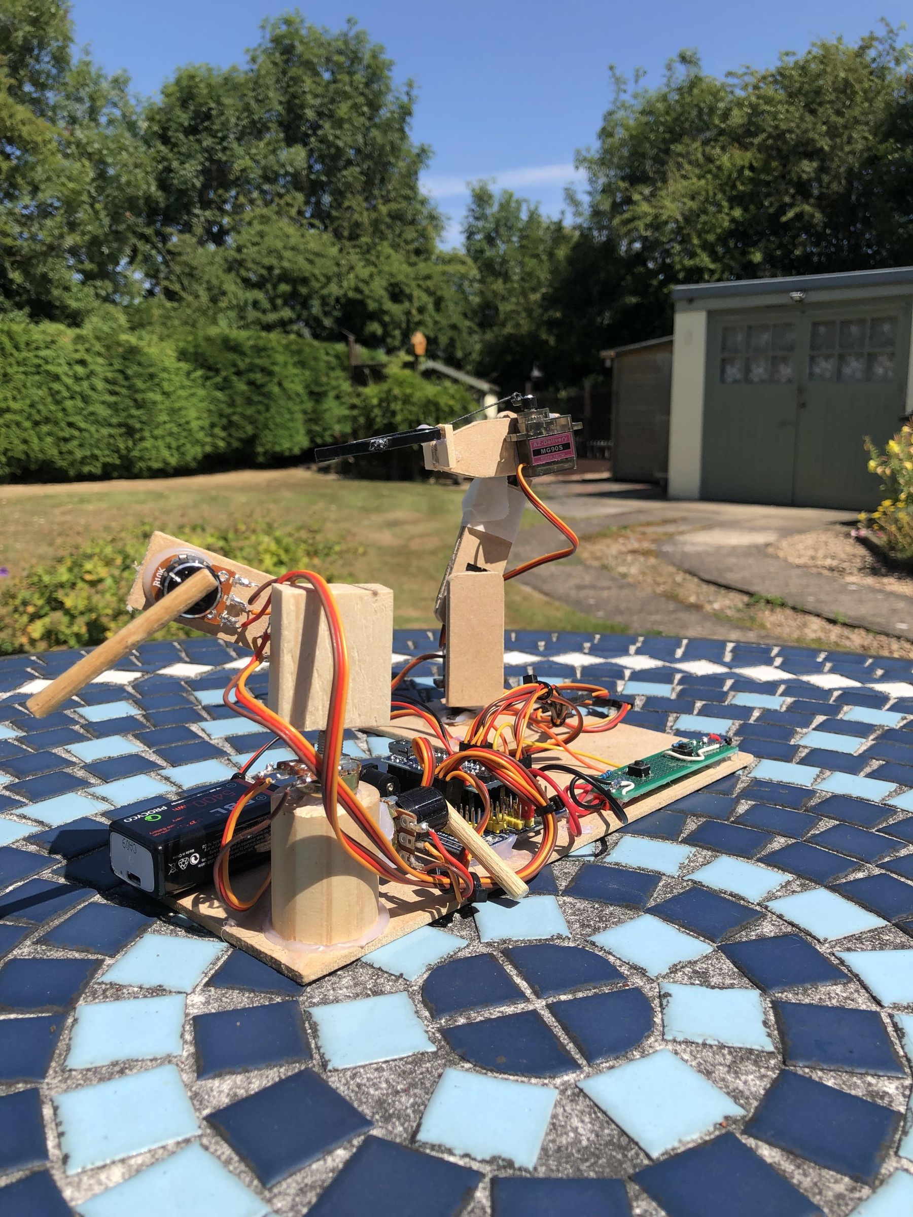 Hot Glue Micro Servo Robot Arm : 6 Steps (with Pictures) - Instructables