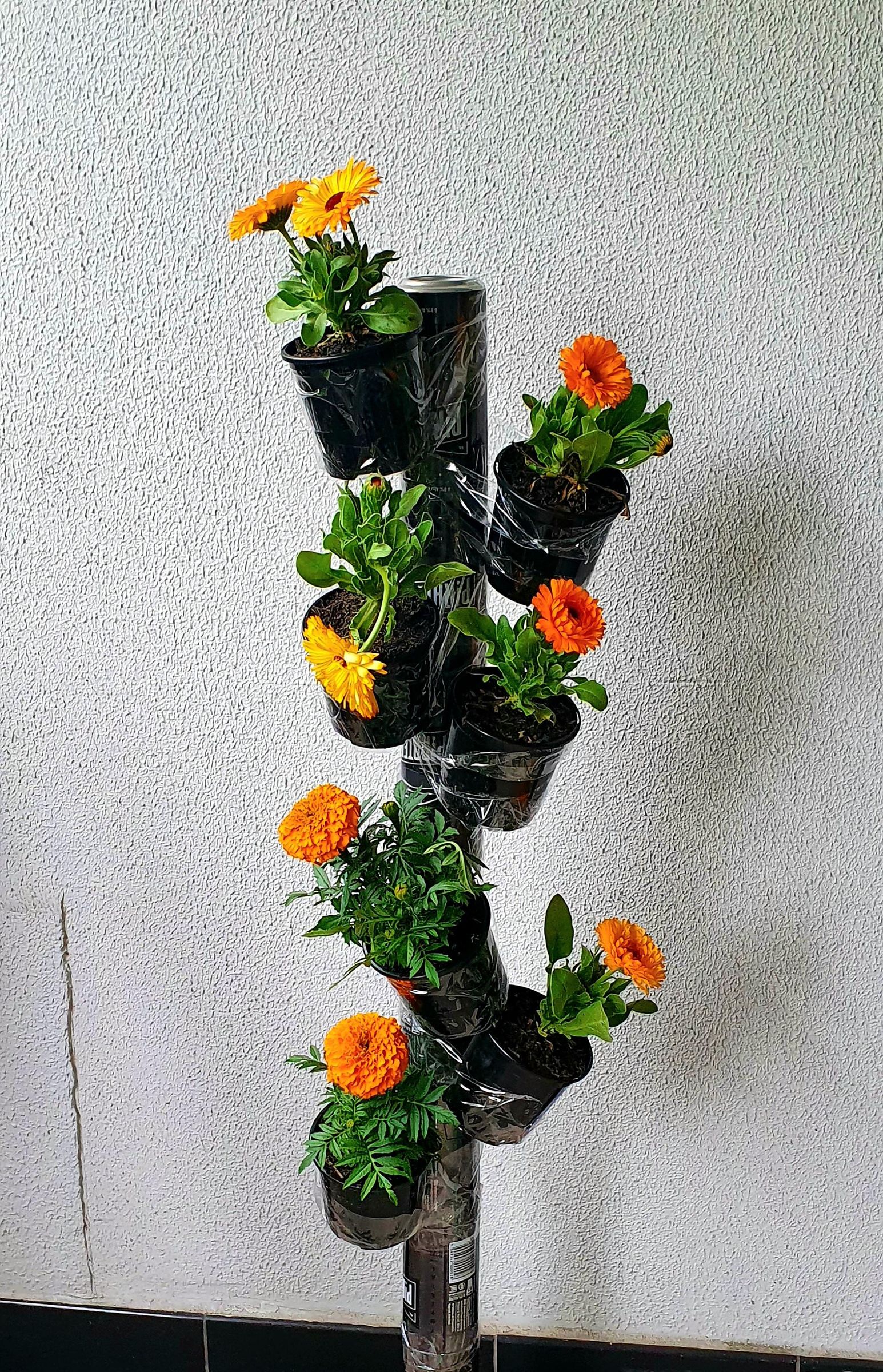 Vertical Flower Garden : 7 Steps (with Pictures) - Instructables