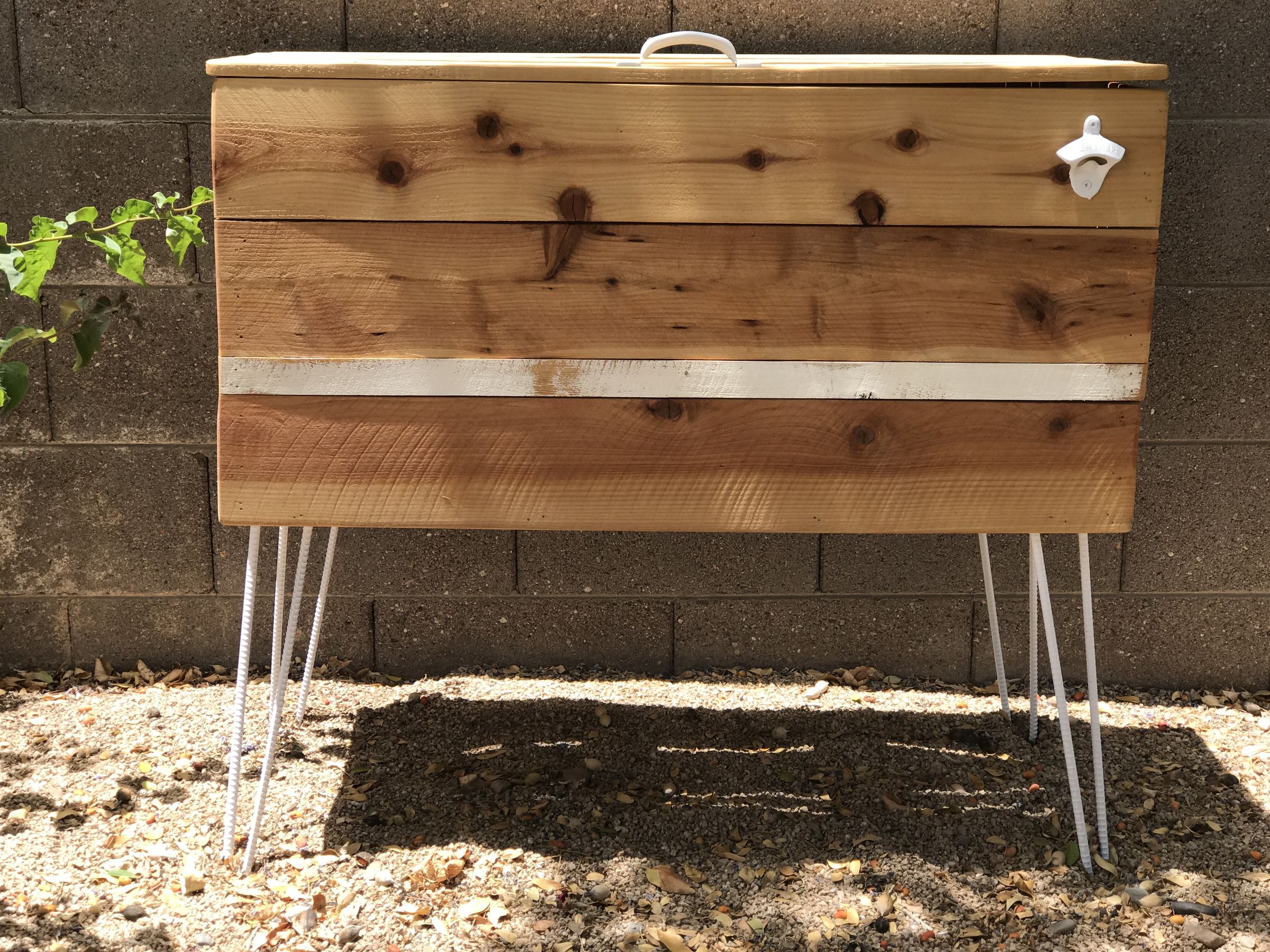 DIY Outdoor Cooler Deck Box : 9 Steps - Instructables