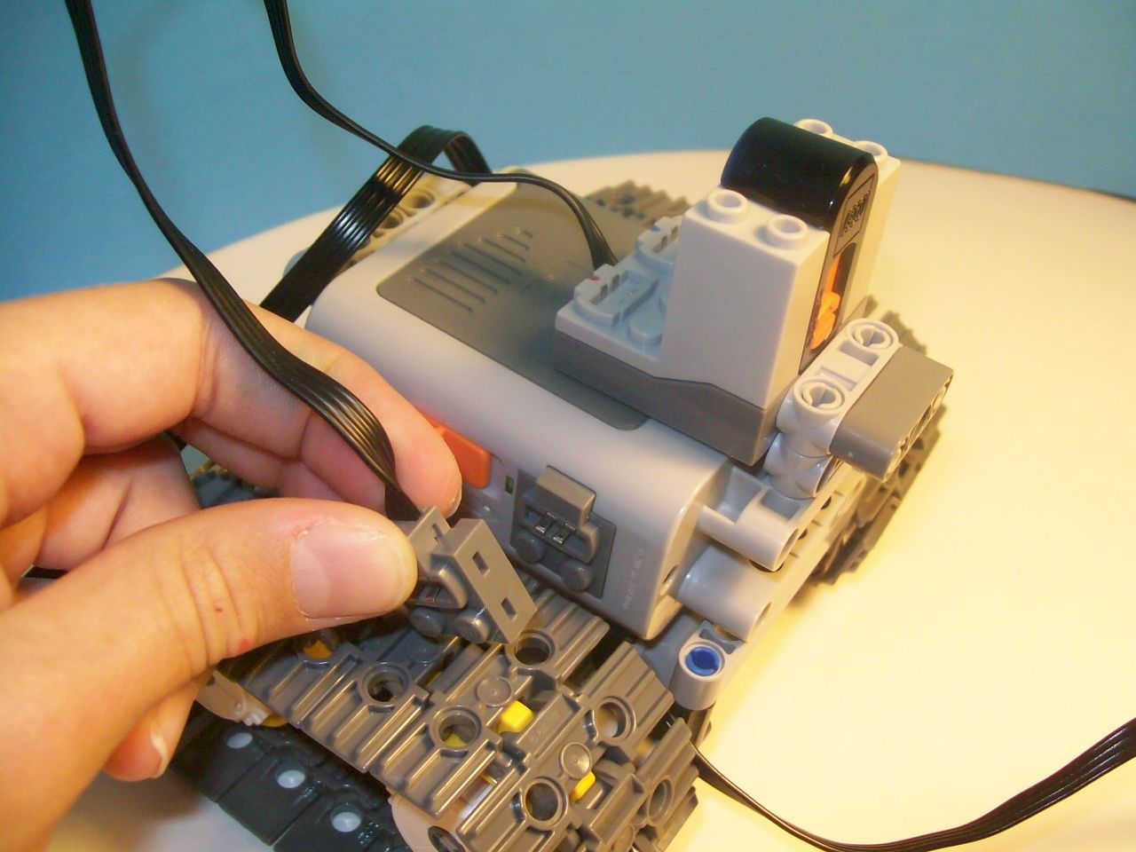 Lego Power Functions Mini Tank V2.0 : 8 Steps (with Pictures ...