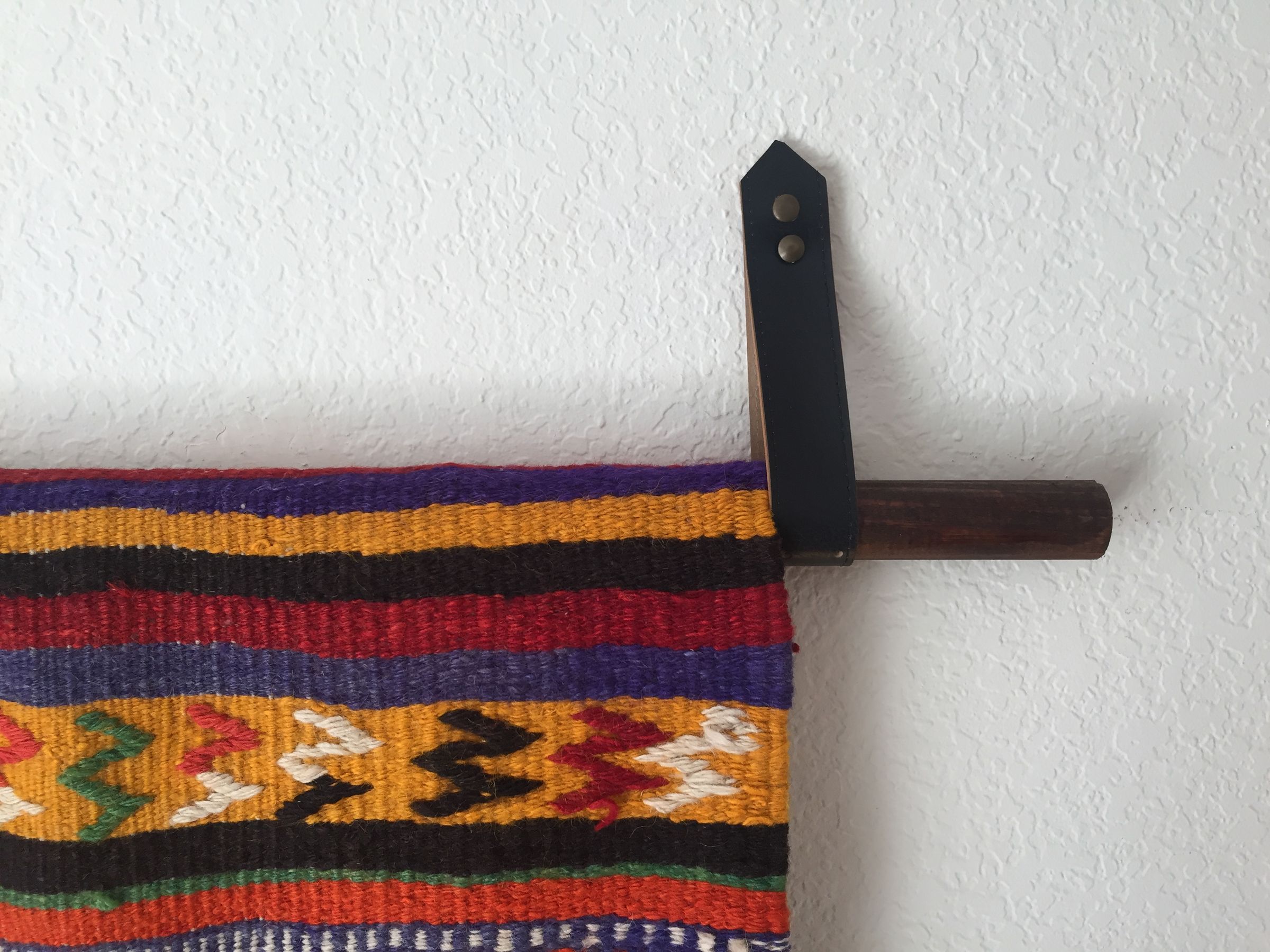 How to Hang a Rug With a Leather Belt : 5 Steps (with Pictures ...