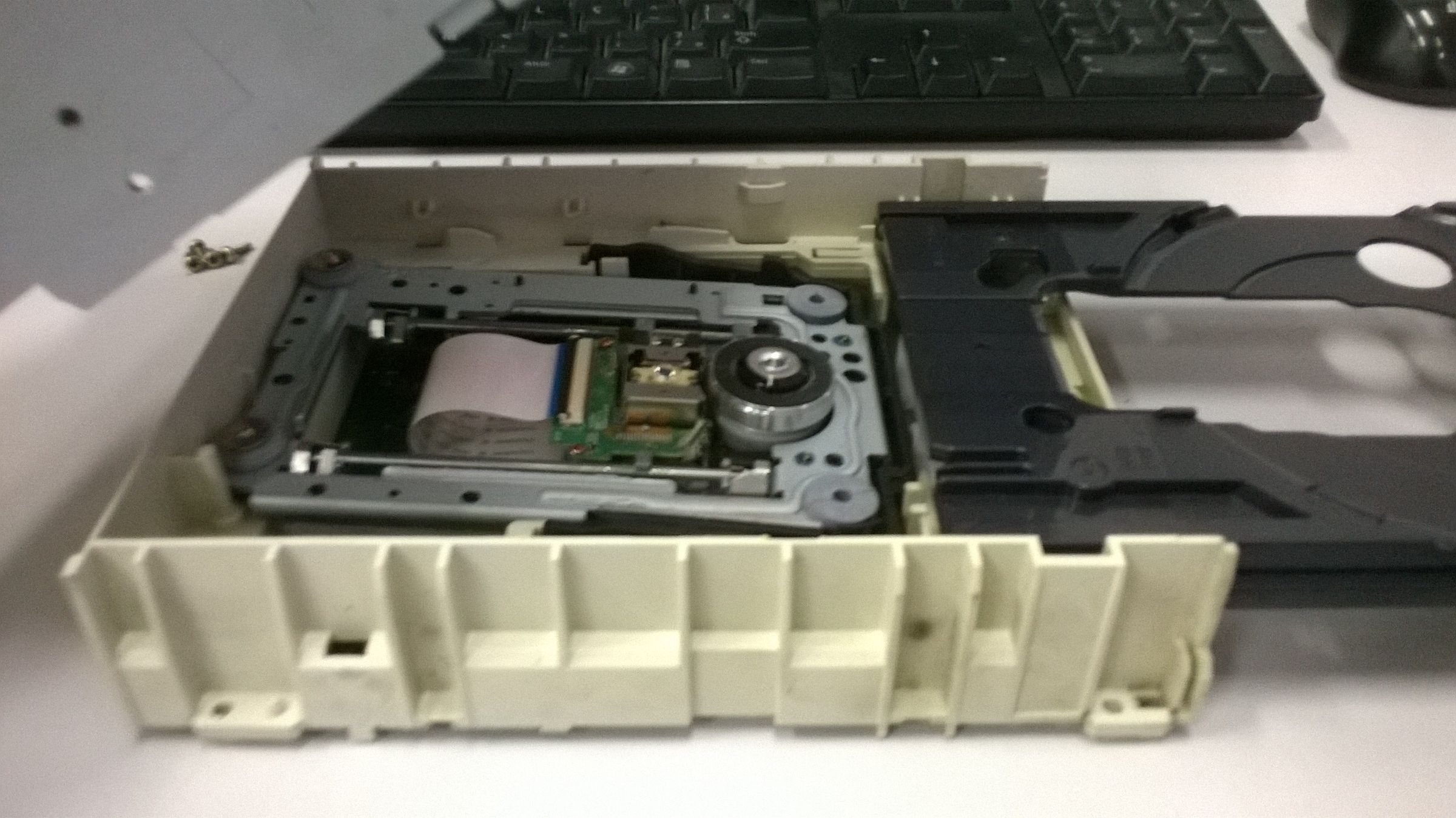Disassembling a CD/DVD Reader and Reusing Its Parts : 12 Steps (with ...