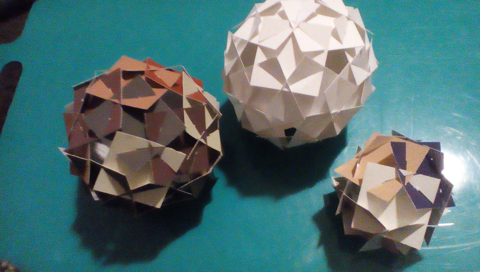 Paper Snowball #2 : 4 Steps (with Pictures) - Instructables