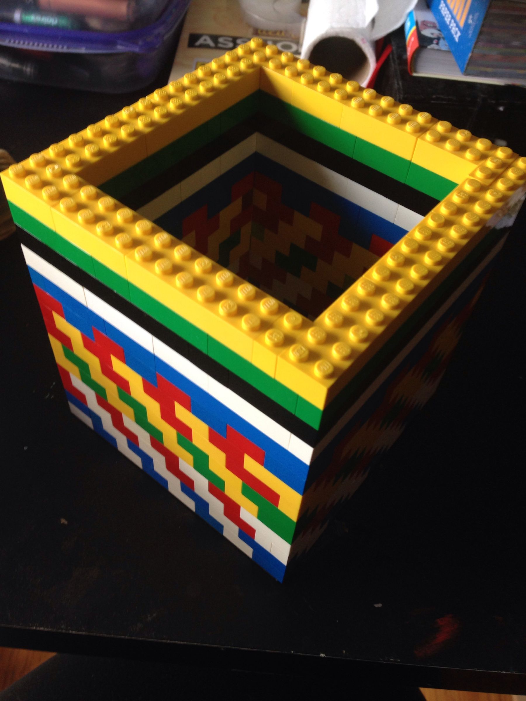 LEGO Vase/Pot/Holder/Box : 6 Steps - Instructables