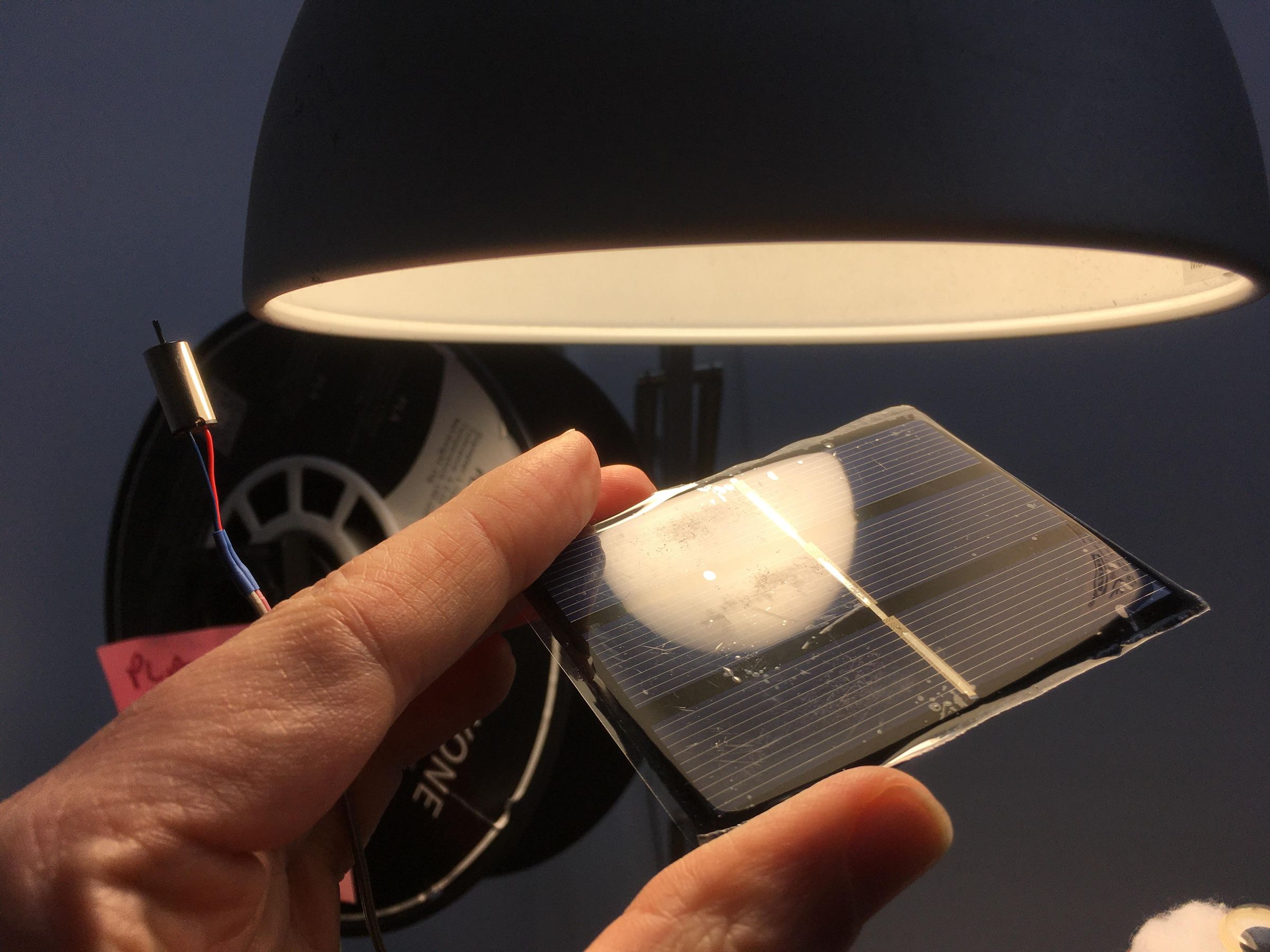 The Solar Powered Super Cool Social Networking Hat - Spirit of ...