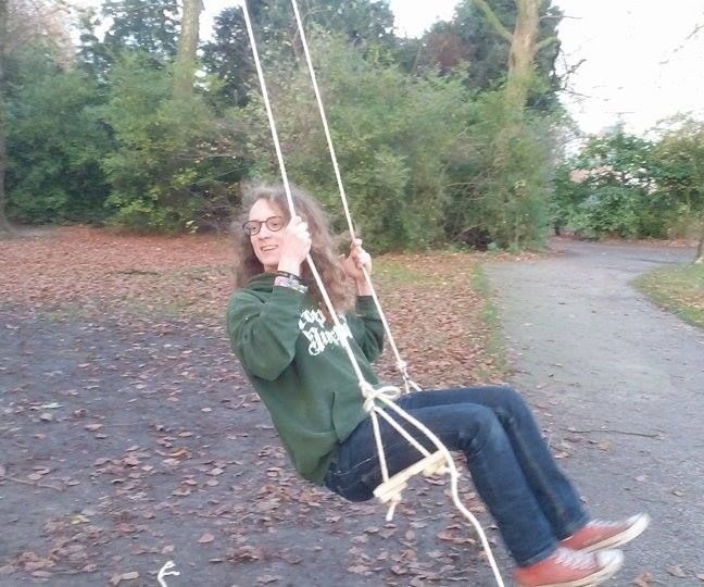 Easy and Cheap Swing : 5 Steps - Instructables