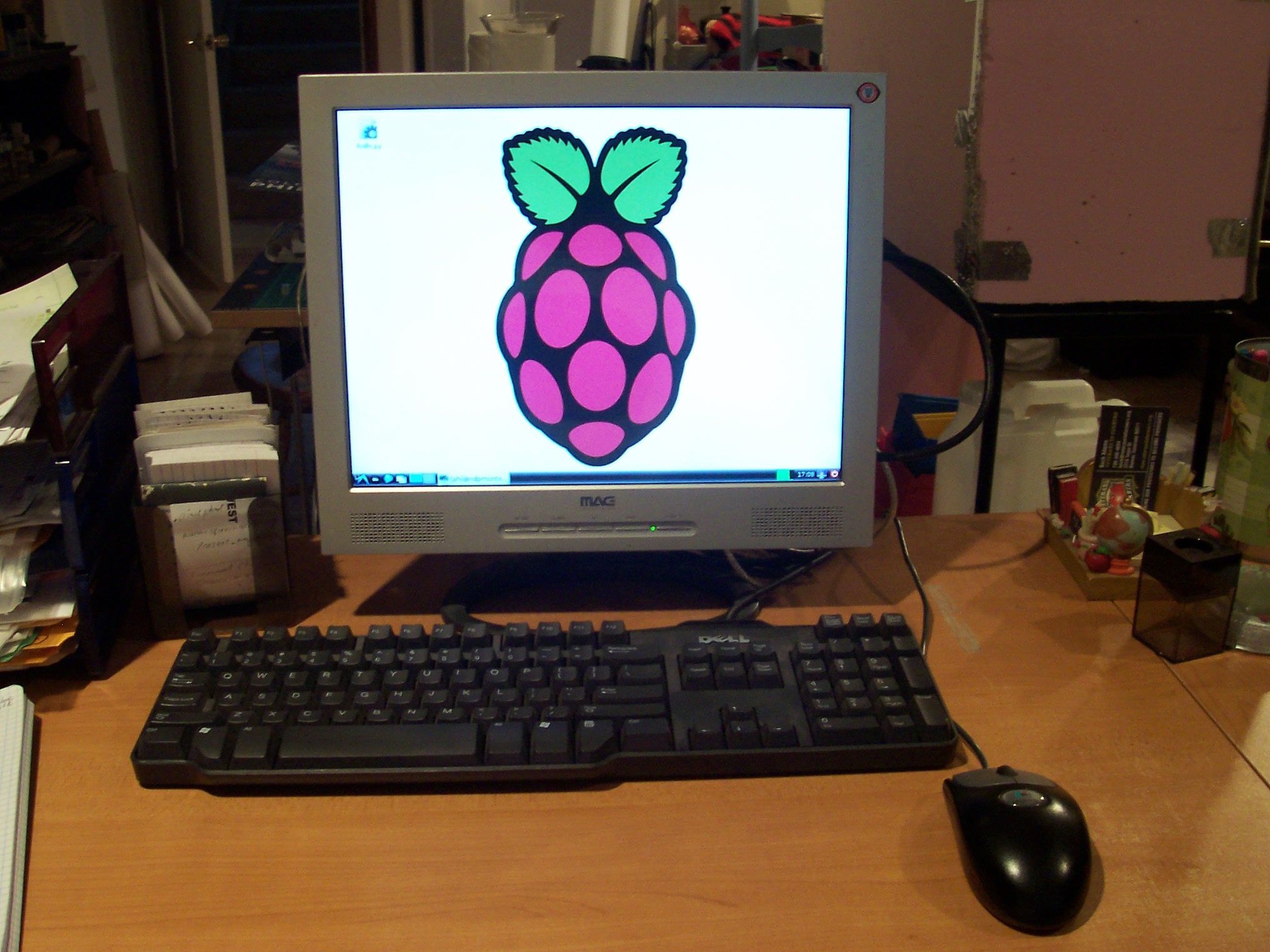 Back-of-Monitor Raspberry Pi Mount : 4 Steps - Instructables