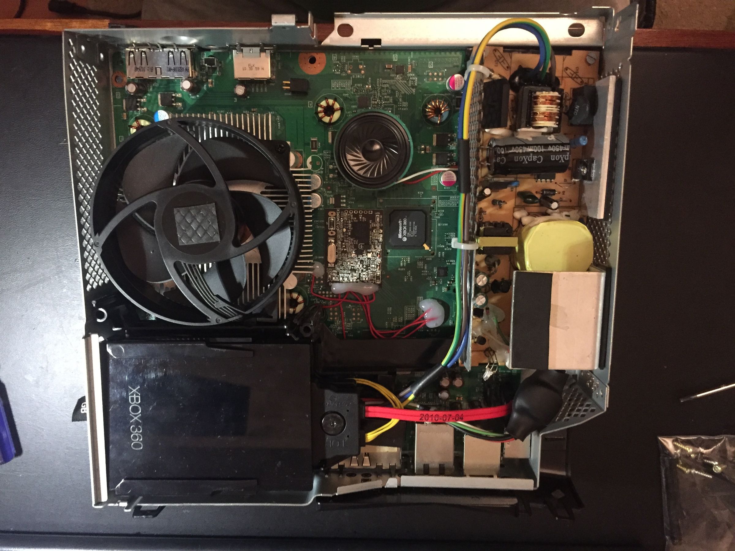 Xbox 360 Slim Internal Power Supply Psu : 5 Steps - Instructables