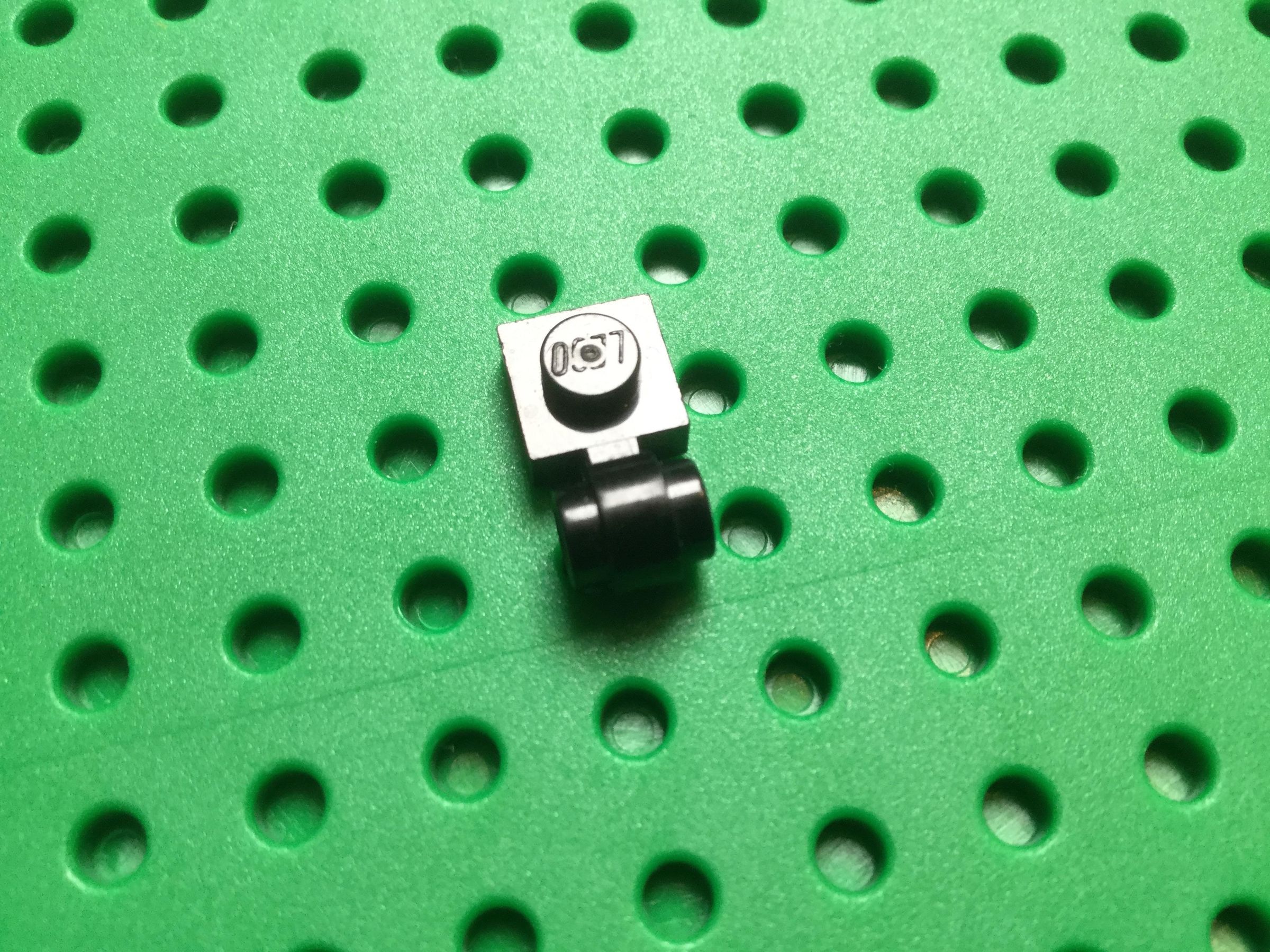 Lego Portal - Defective Turret Type 2 : 3 Steps - Instructables