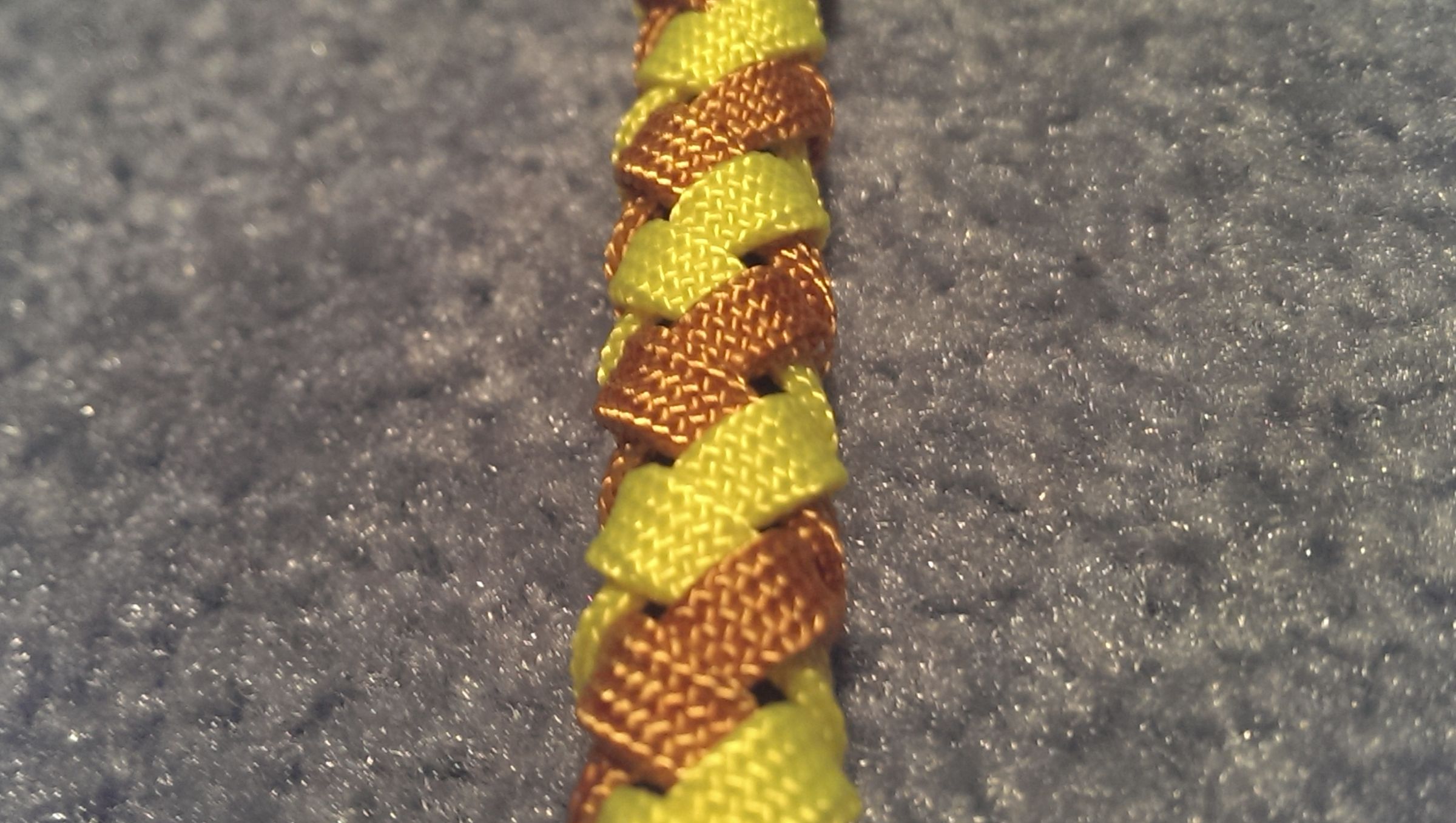 Paracord Whip! : 9 Steps (with Pictures) - Instructables