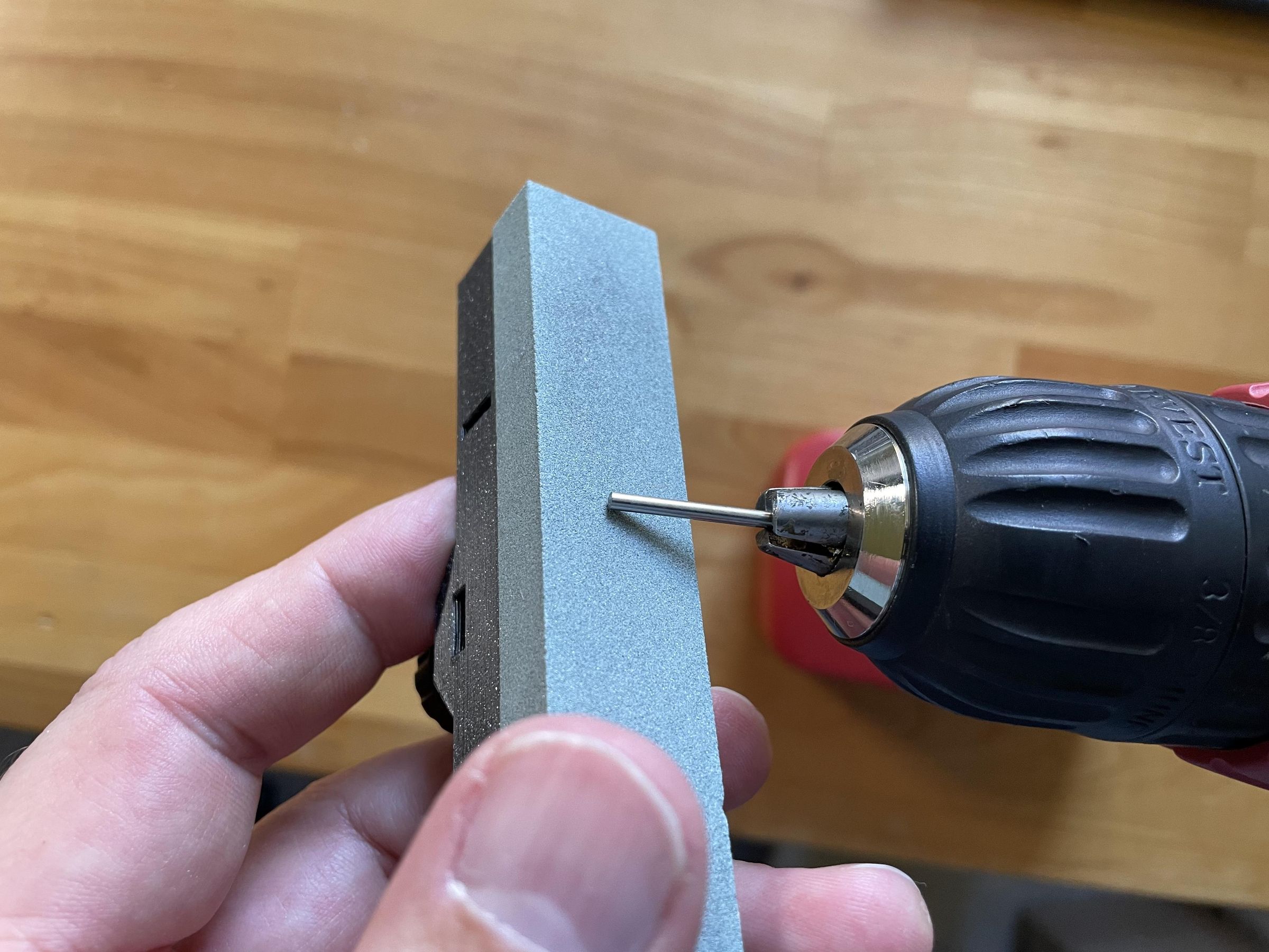 Cut Metal Pins for Mechanical Models : 7 Steps (with Pictures ...
