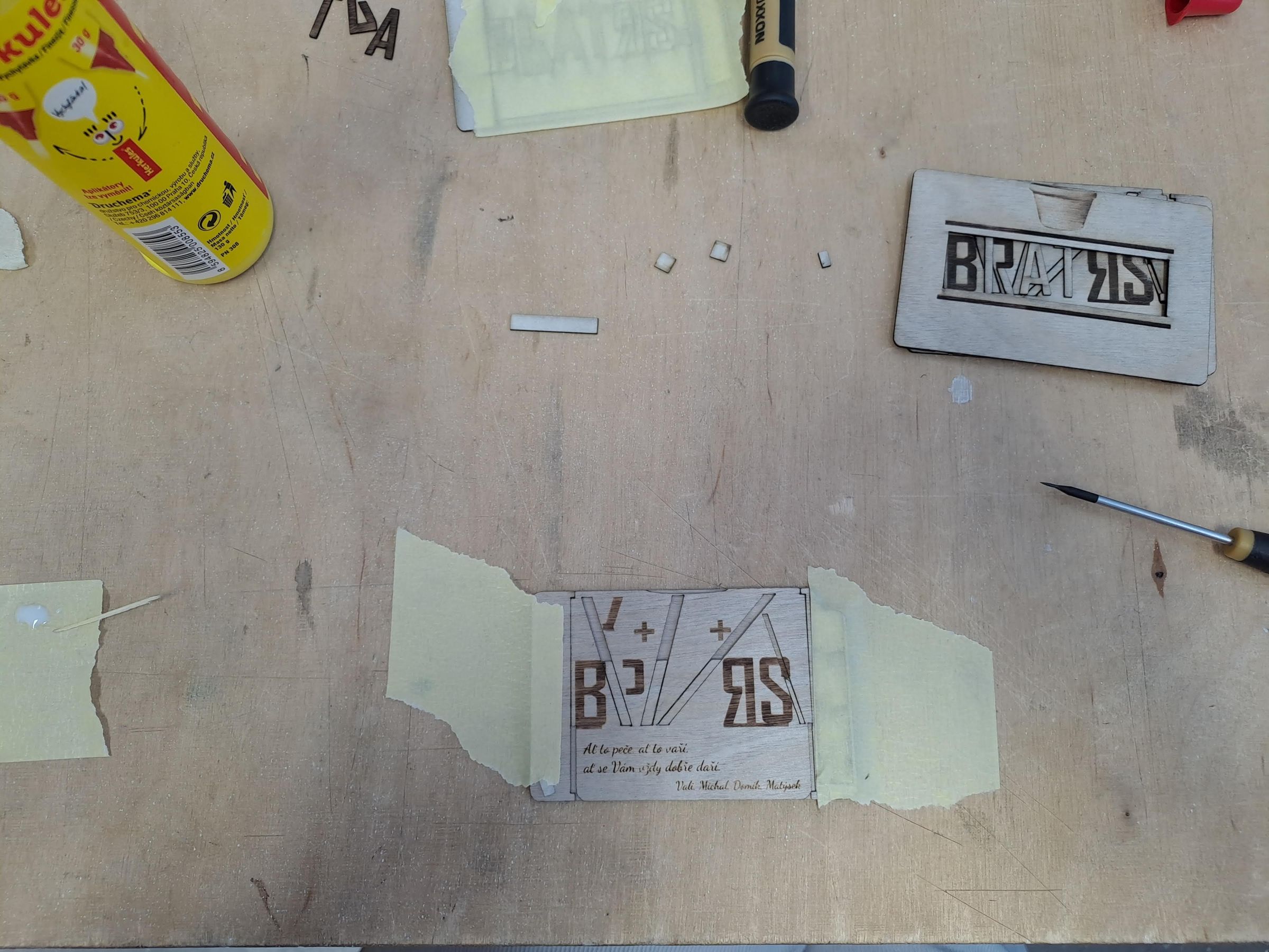 Original Switchable Gift Card : 6 Steps (with Pictures) - Instructables