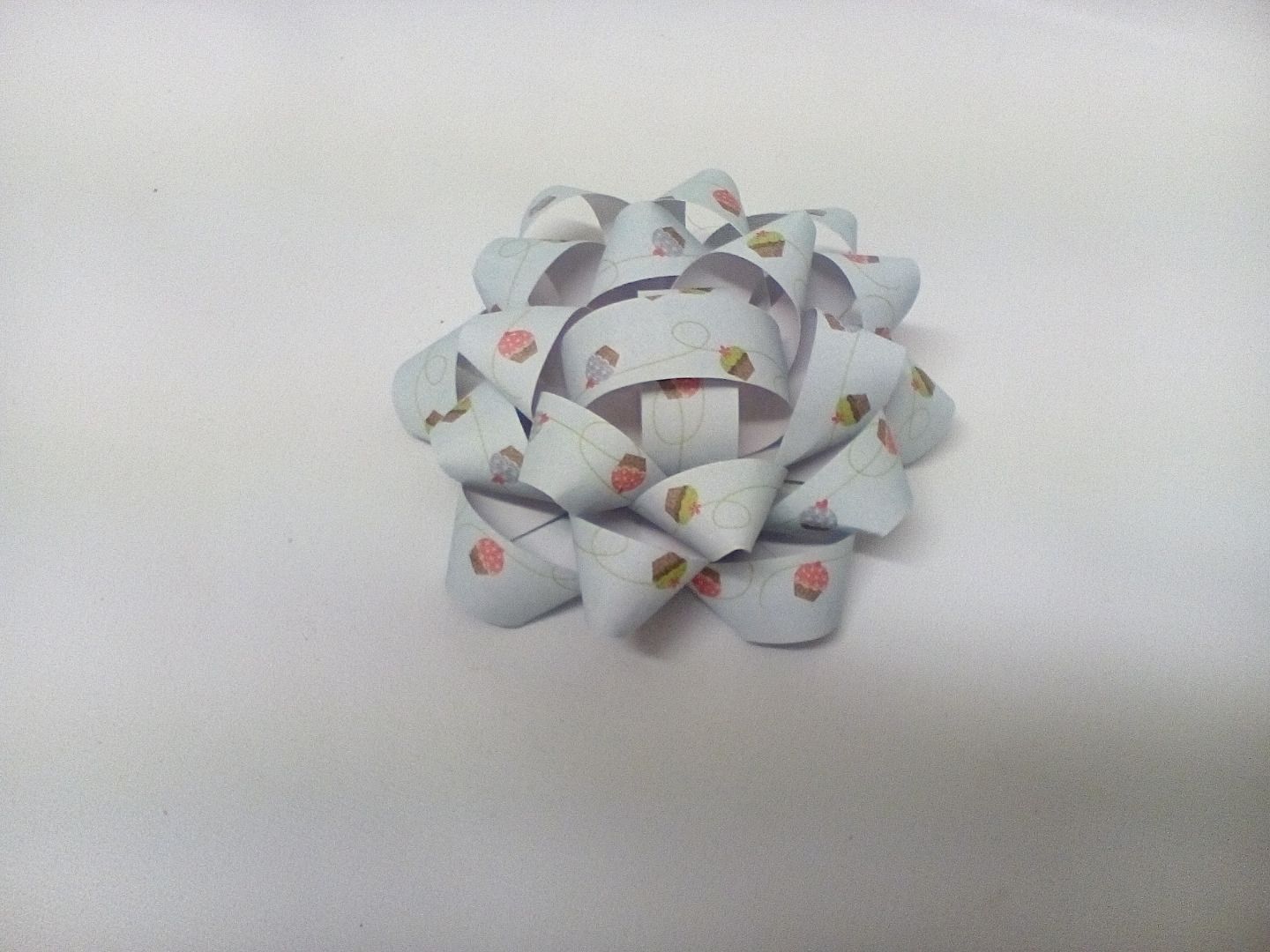 Simple Paper Gift Bow : 8 Steps (with Pictures) - Instructables