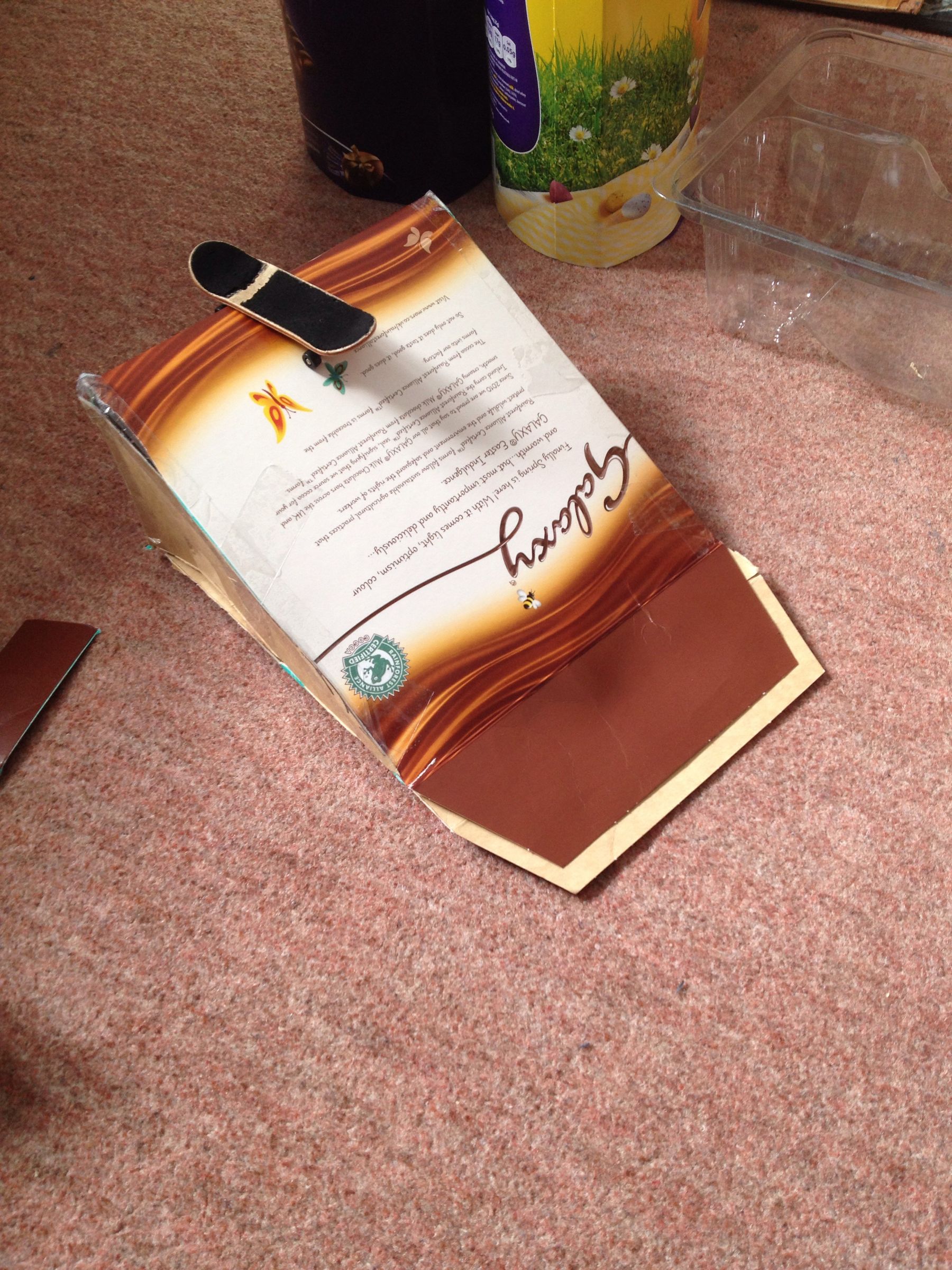 Fingerboard Simple Bank Ramp : 5 Steps - Instructables