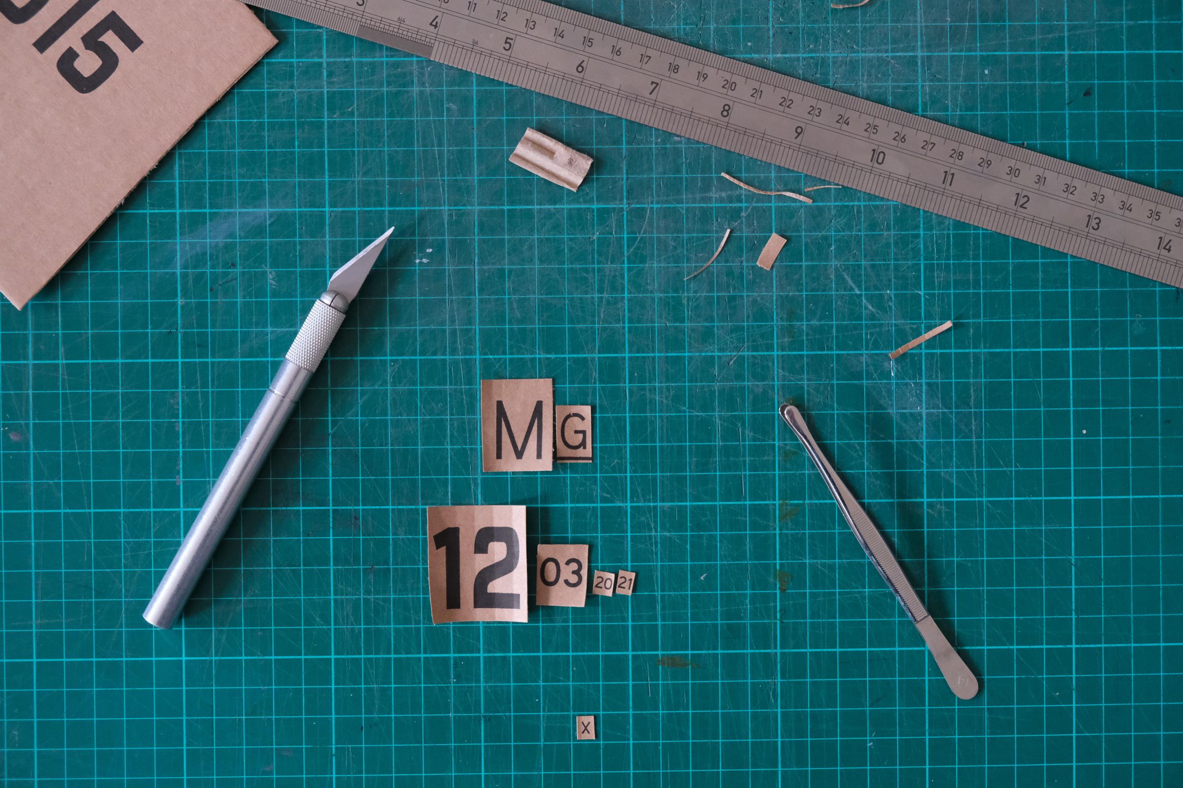 Using Cardboard Box Graphics to Make Unique Personalised Cards : 4 ...