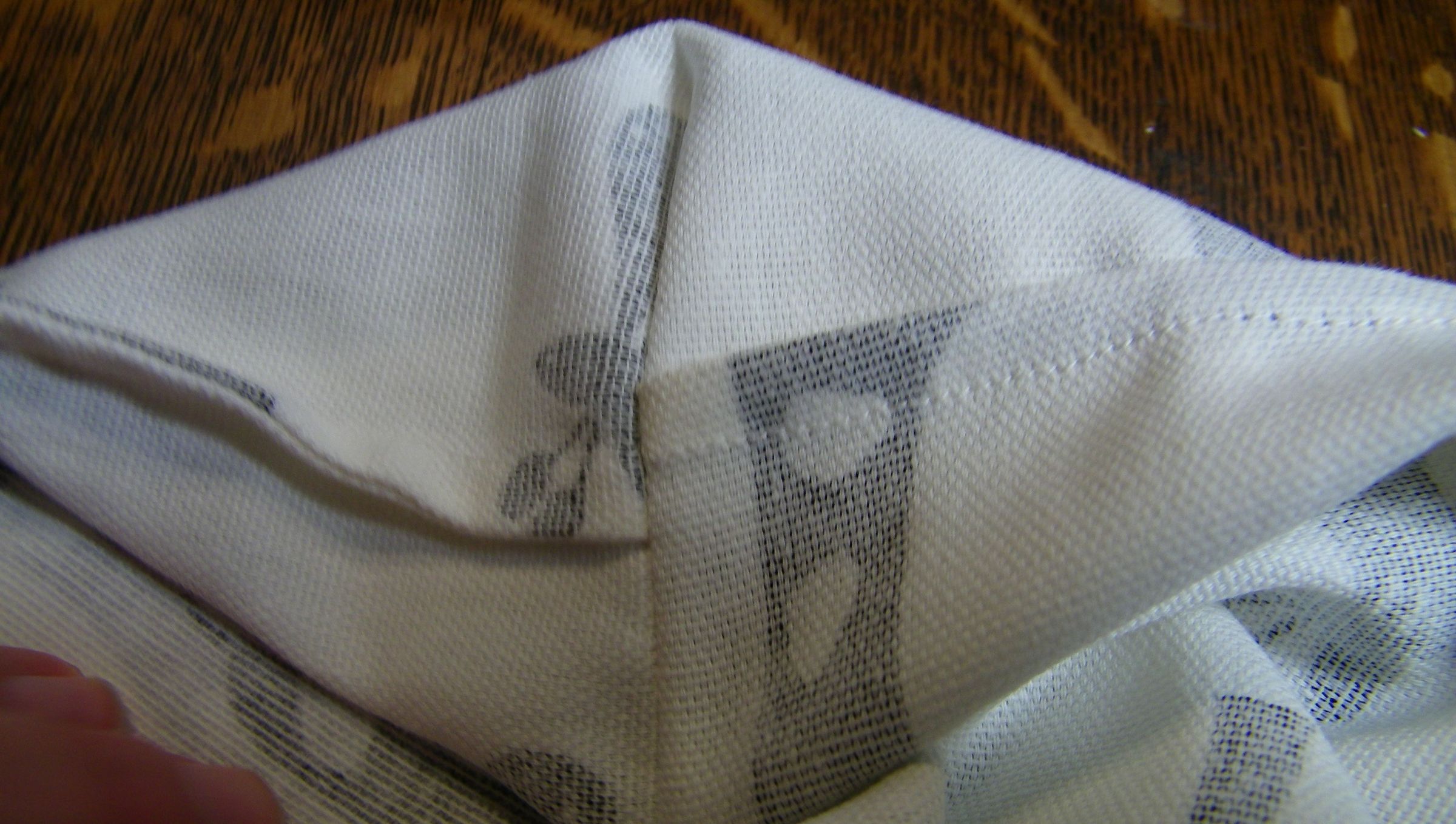 Simple Finished Boxed Corner for Re-usable Shopping Bag : 6 Steps ...