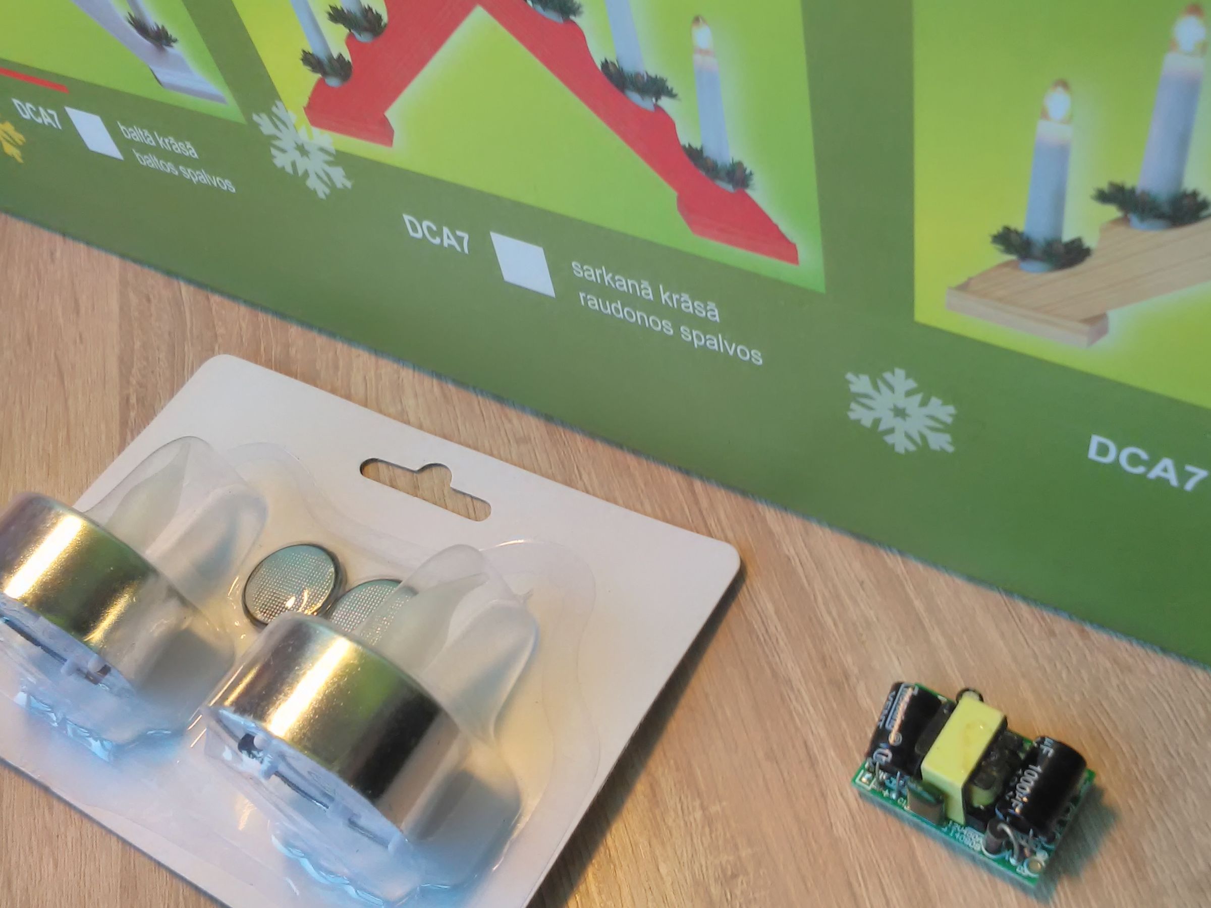 Christmas Decorations Using Flickering LED Candles : 4 Steps ...
