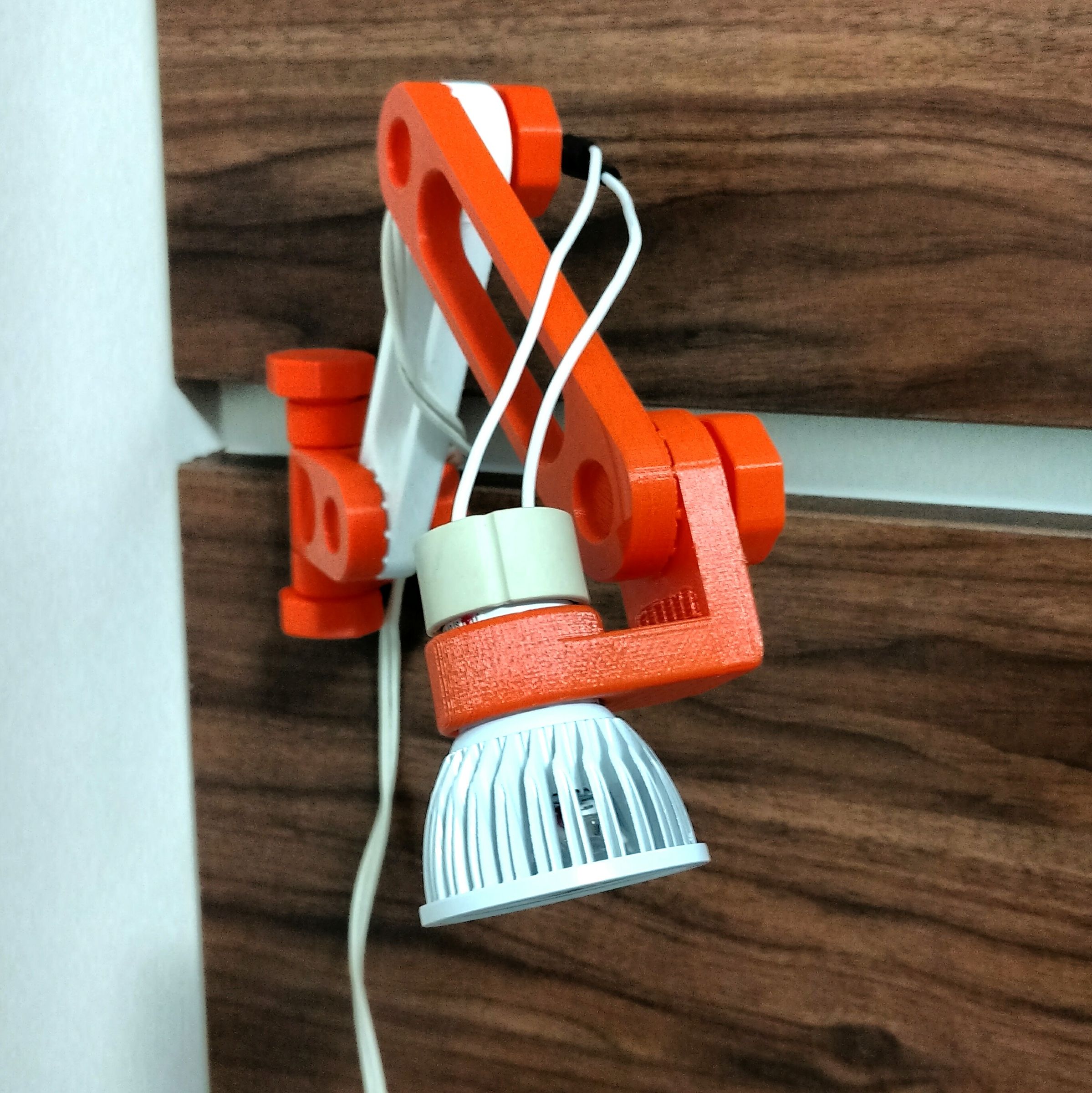 3D Printed Articulating LED Lamp : 5 Steps (with Pictures) - Instructables