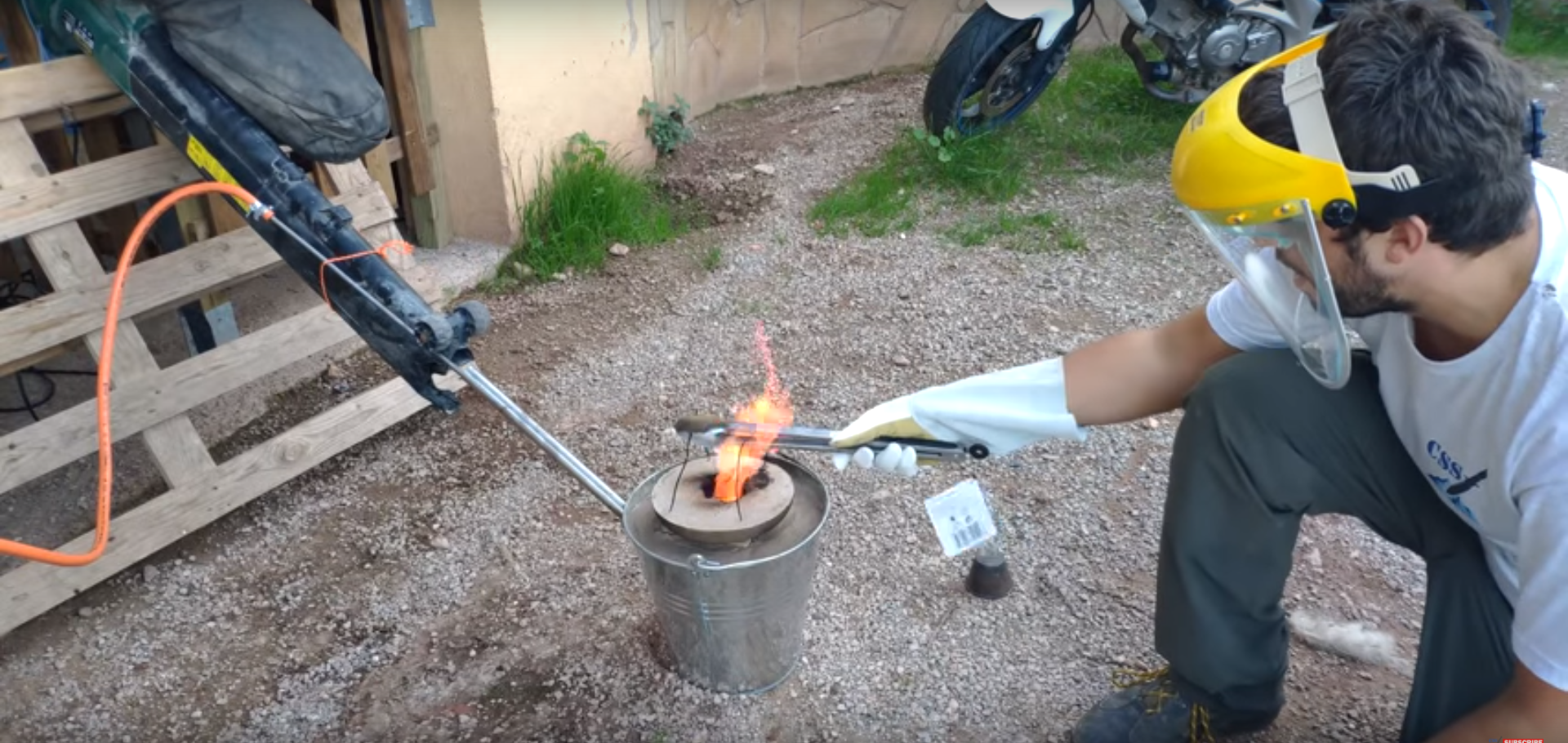 How to Make the Simplest Metal Foundry : 17 Steps (with Pictures ...