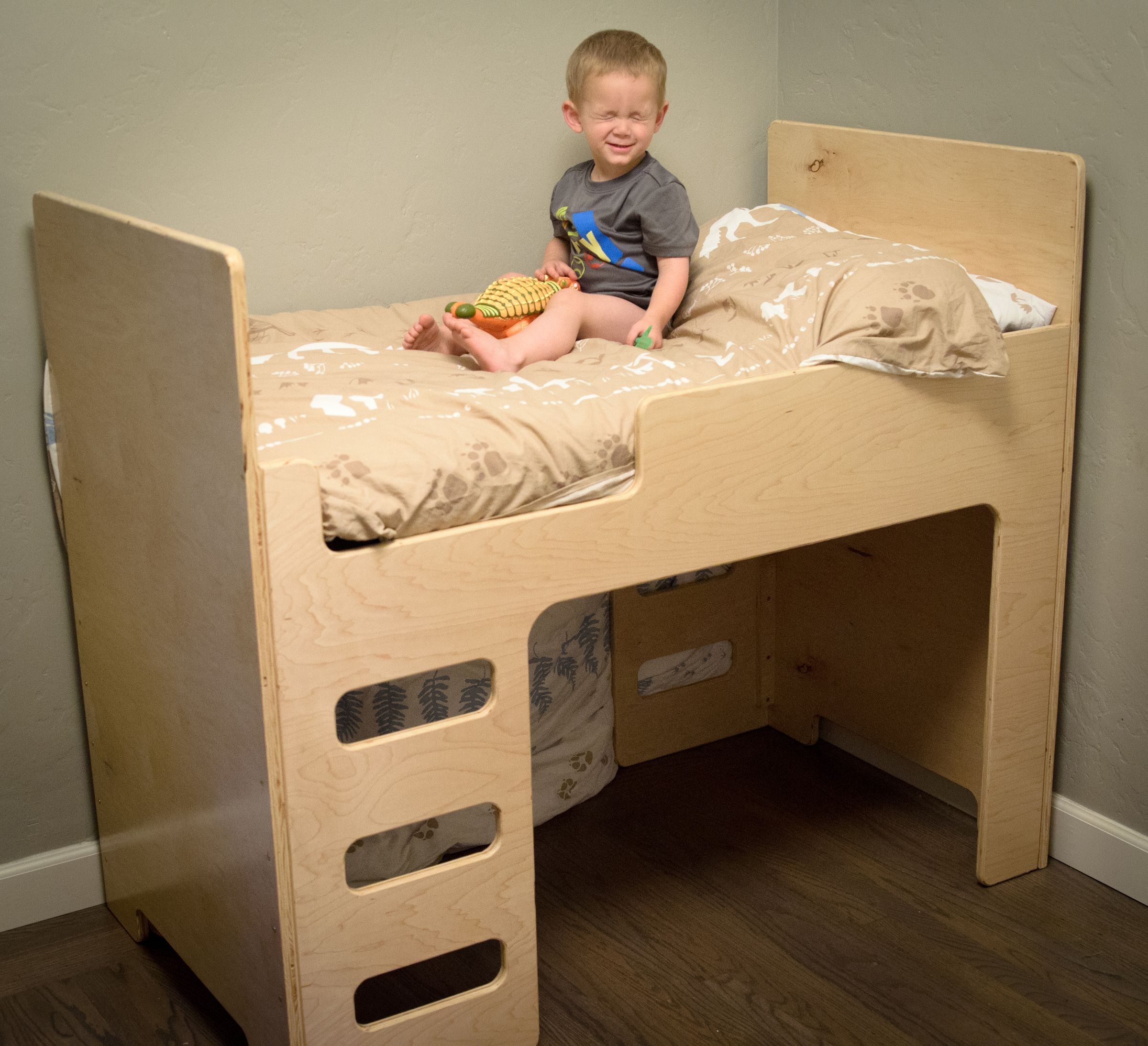Simple, Elegant Toddler Bed : 8 Steps (with Pictures) - Instructables