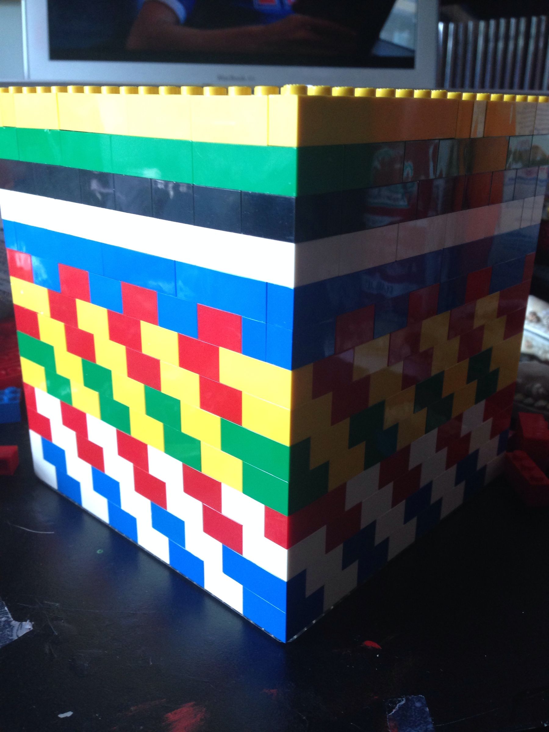 LEGO Vase/Pot/Holder/Box : 6 Steps - Instructables