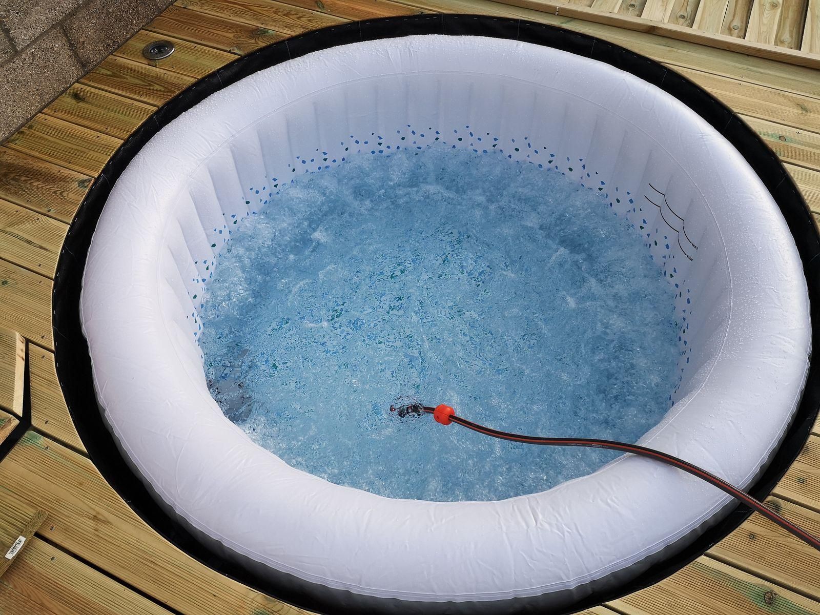 Make a Floating Deck for an Inflatable SPA, With a Motorized Cover ...