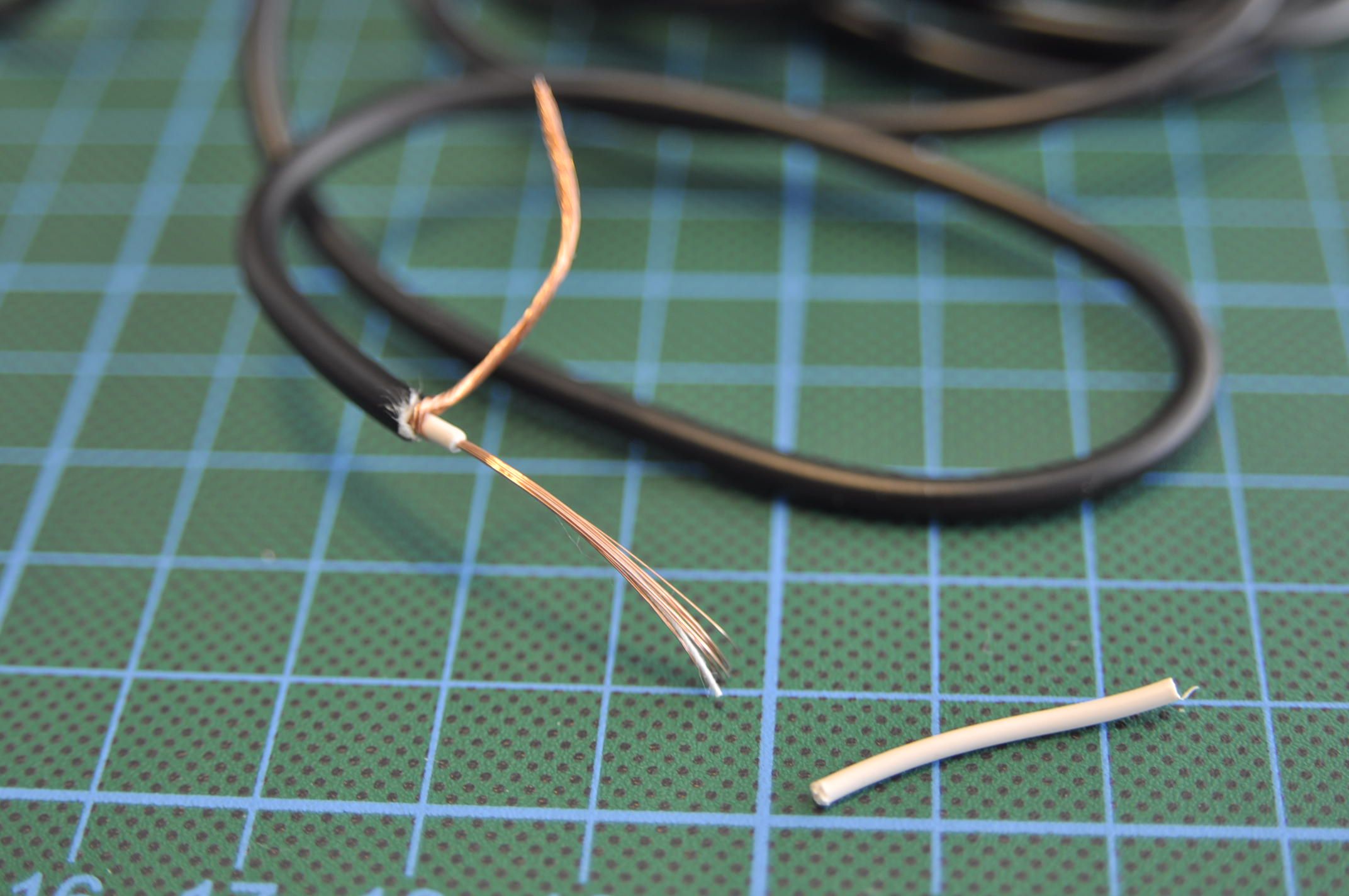 Renewed Microphone (change Audio Jack to Use With Pc) : 6 Steps ...