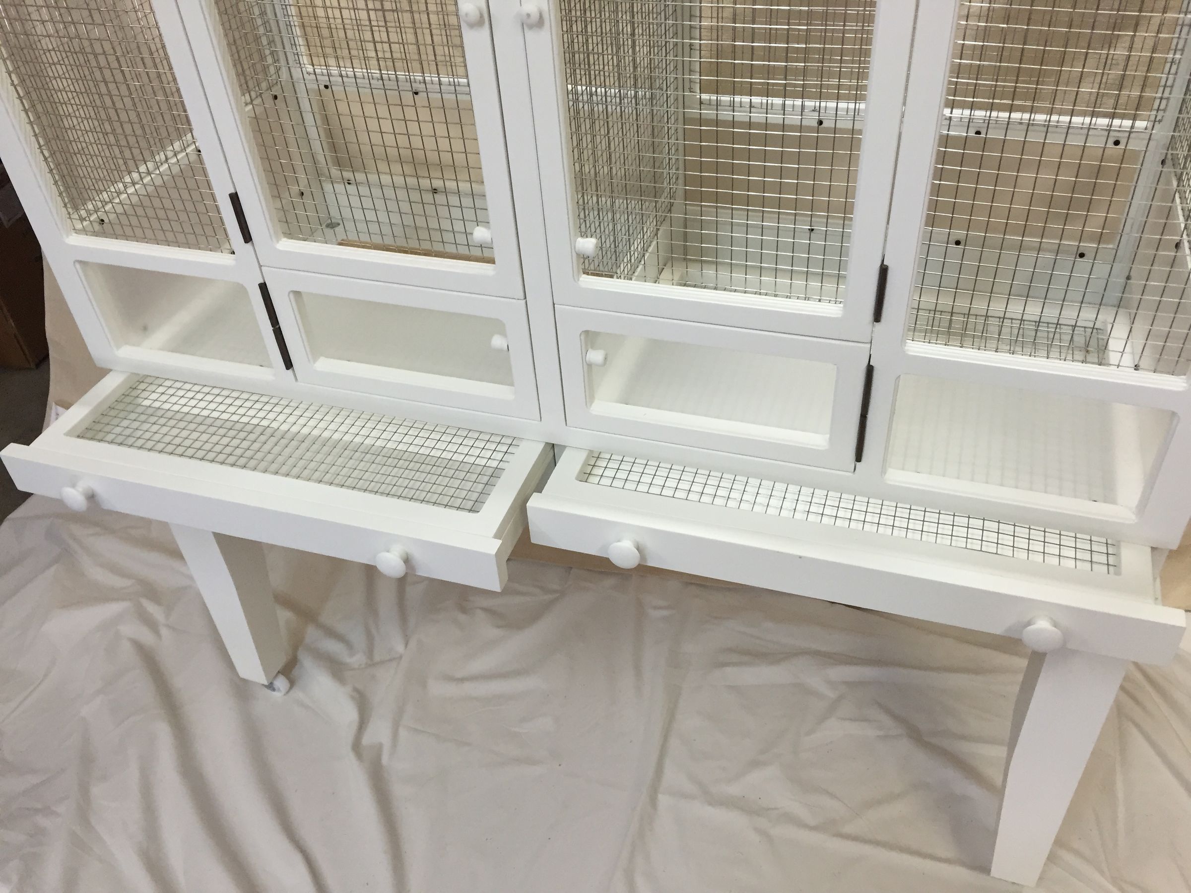 Jennifer's Display Cage W/Removable Divider - Instructables