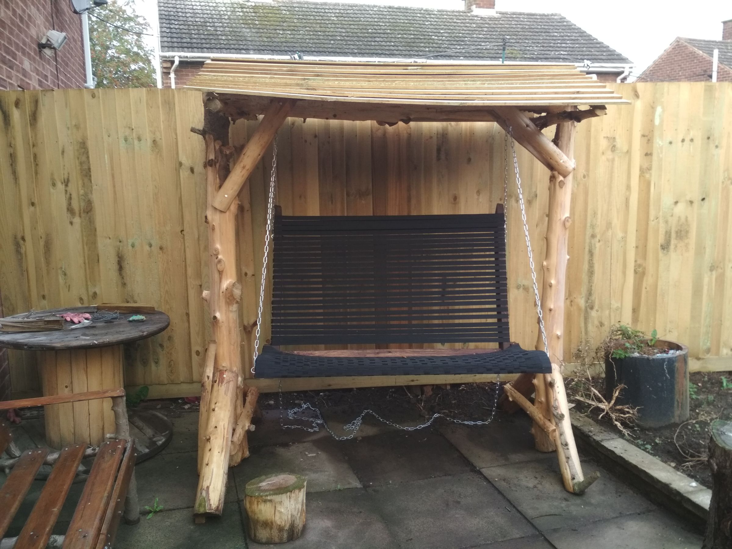 Rustic Wooden Swing Chair : 5 Steps (with Pictures) - Instructables