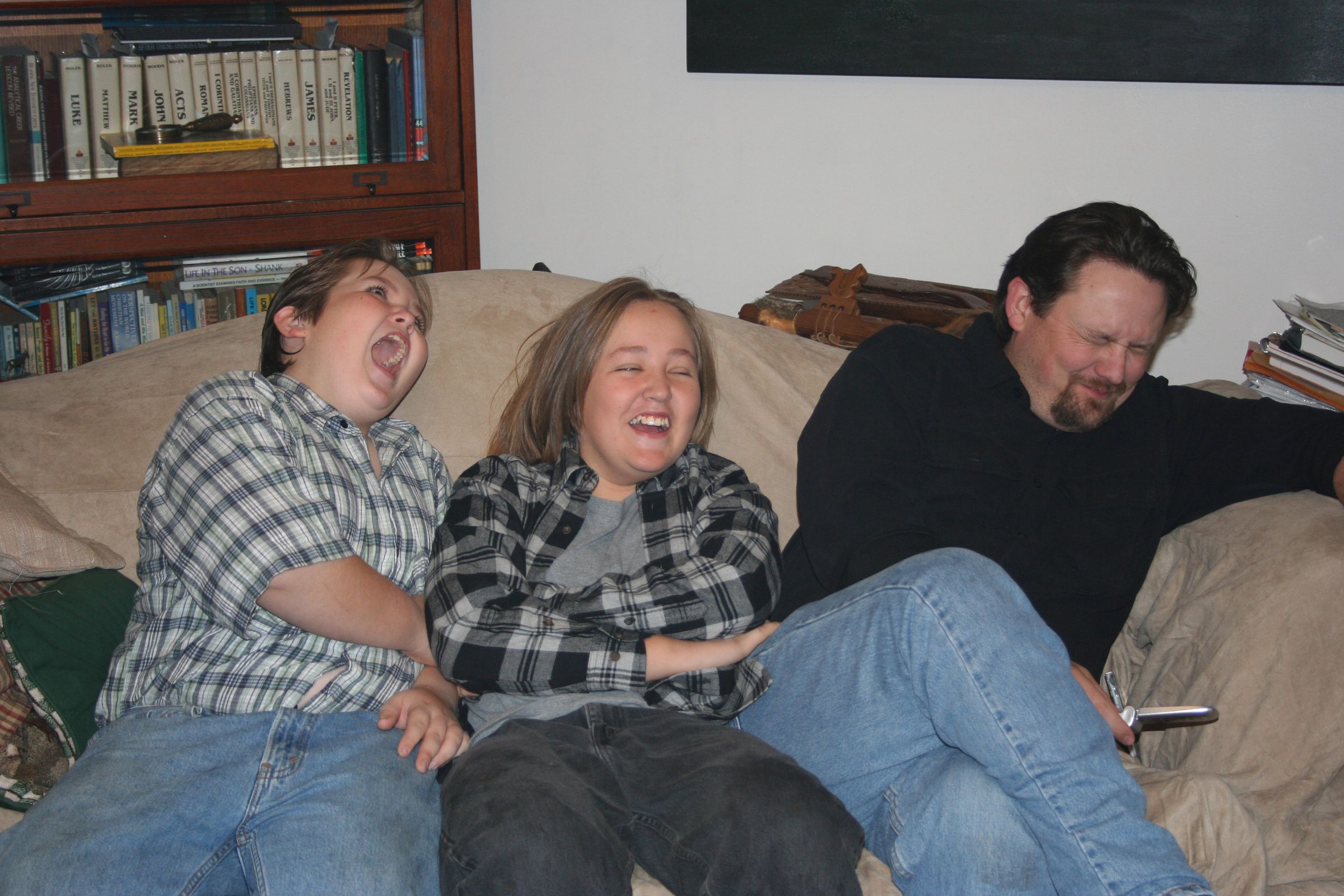 Firearm Safety: the "do's" and "don'ts" of Enjoying Guns Safely. : 5 ...