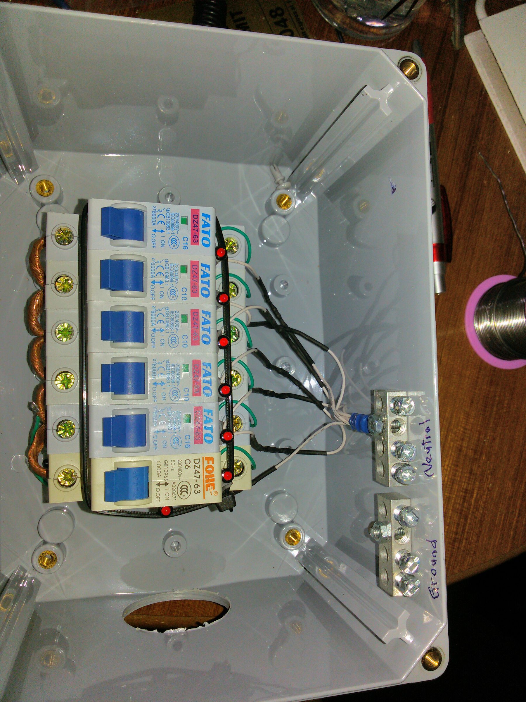 DIY Circuit Breaker Panelboard With Automatic Transfer Switch (ATS ...