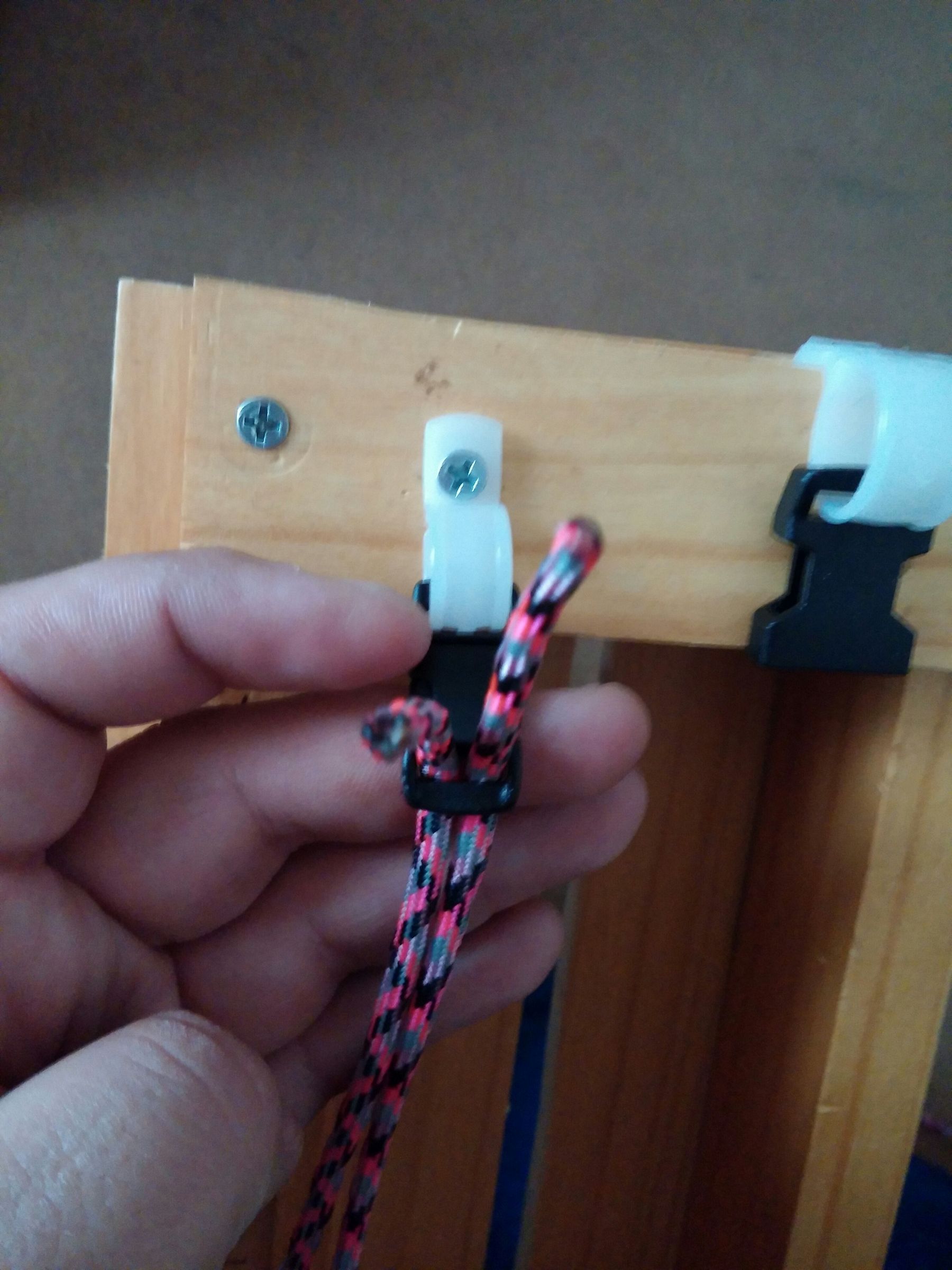 Fish Tail Paracord Bracelet : 10 Steps - Instructables