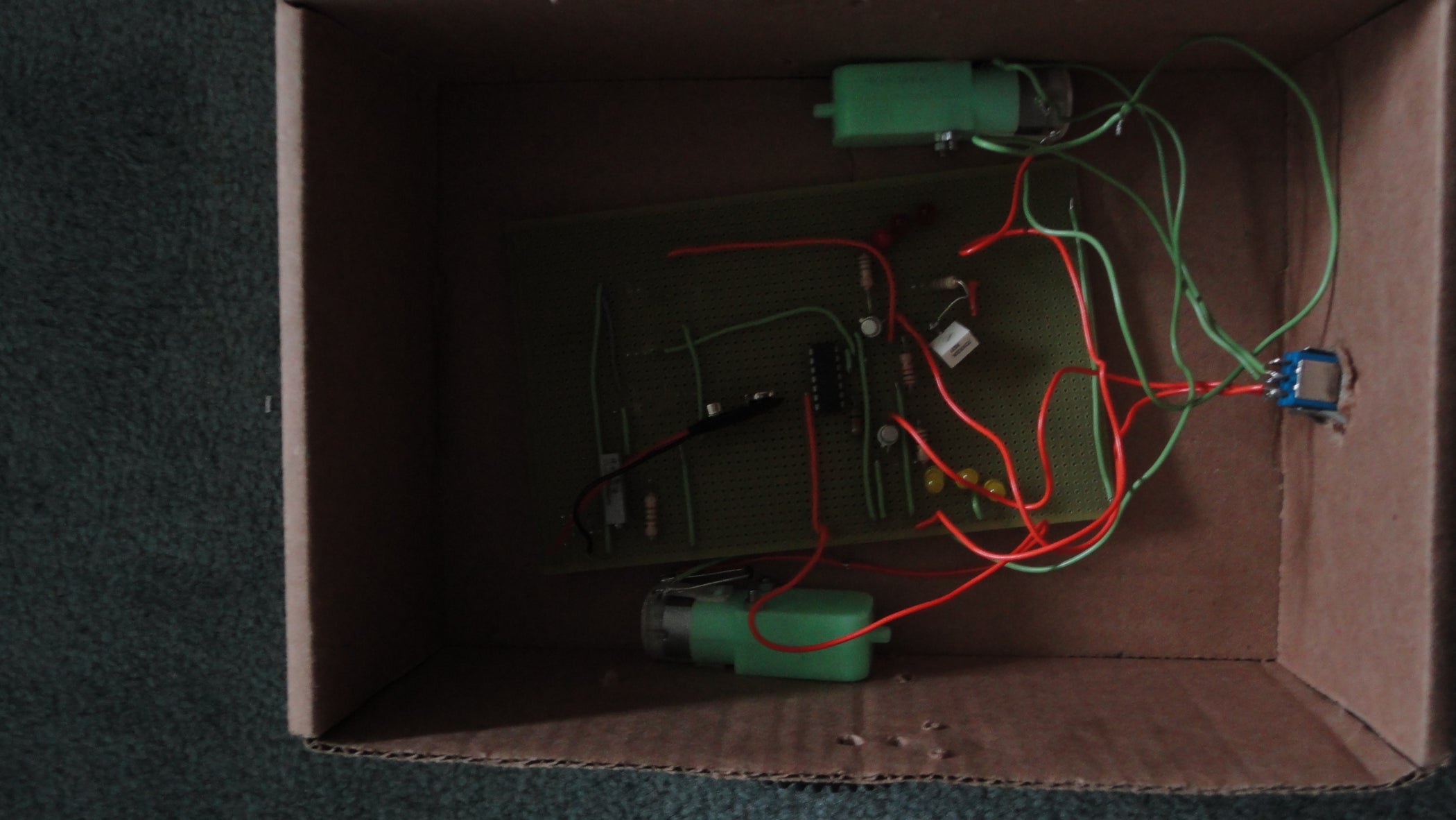 How to Make a Line Following Robot : 11 Steps - Instructables