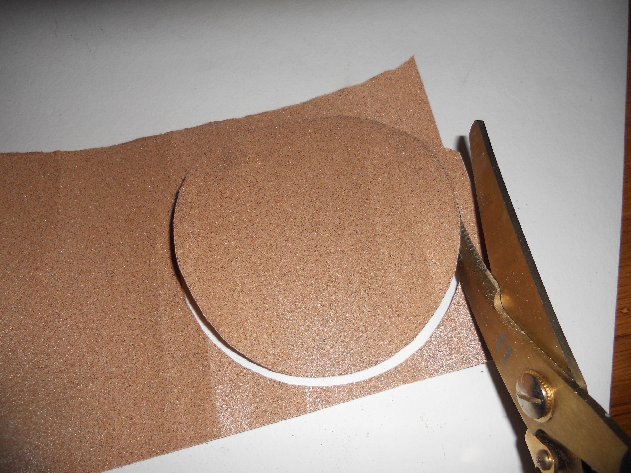 Quick and Dirty Sanding Ball : 8 Steps - Instructables