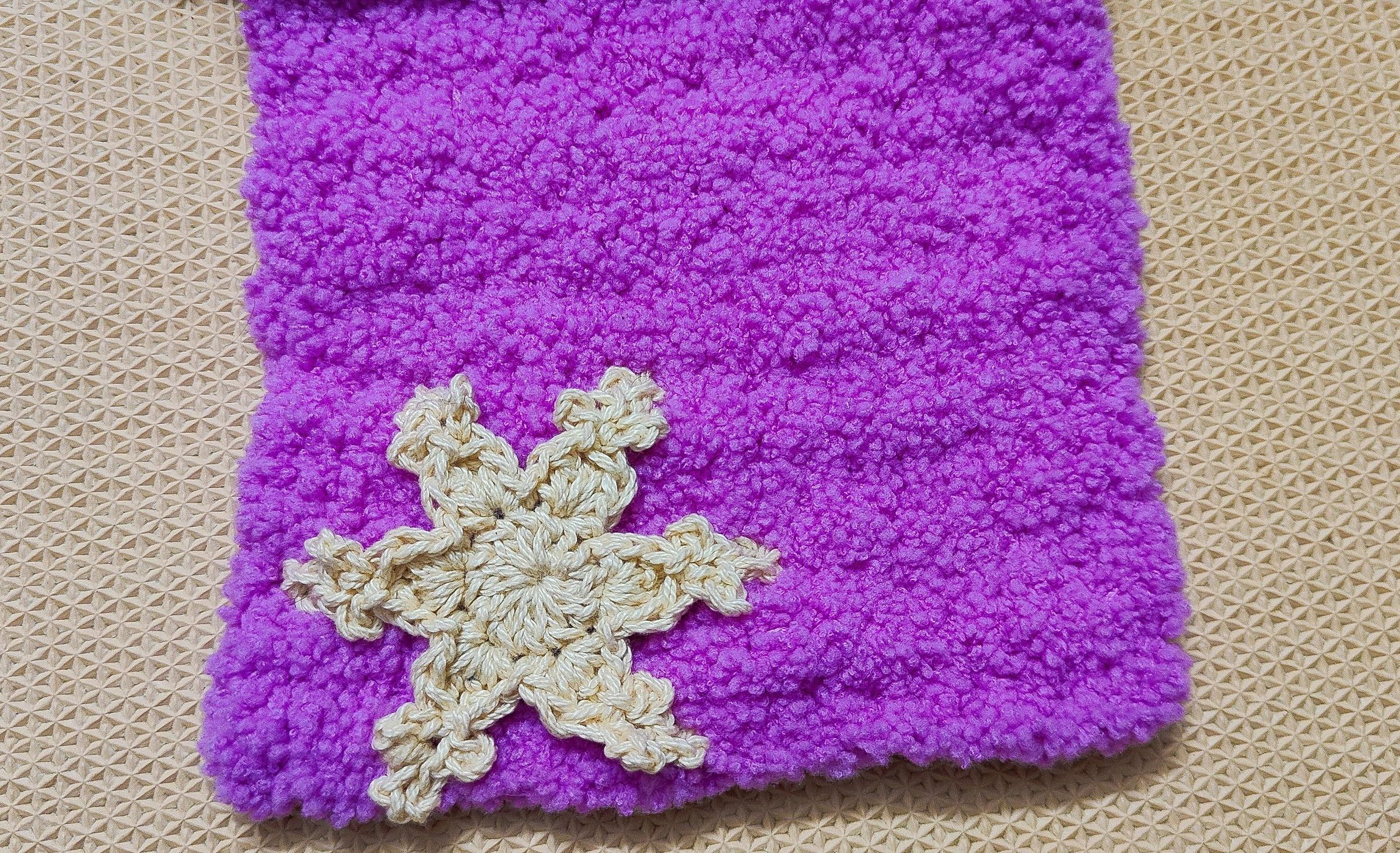 Easy Crochet Scarf With Snuggle Yarn : 5 Steps (with Pictures ...