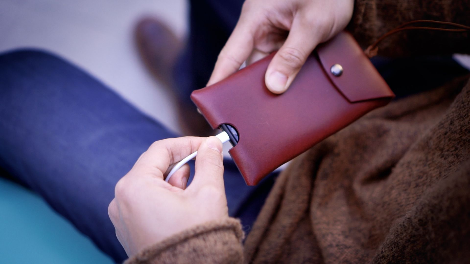 Leather Phone Neck Pouch : 15 Steps (with Pictures) - Instructables