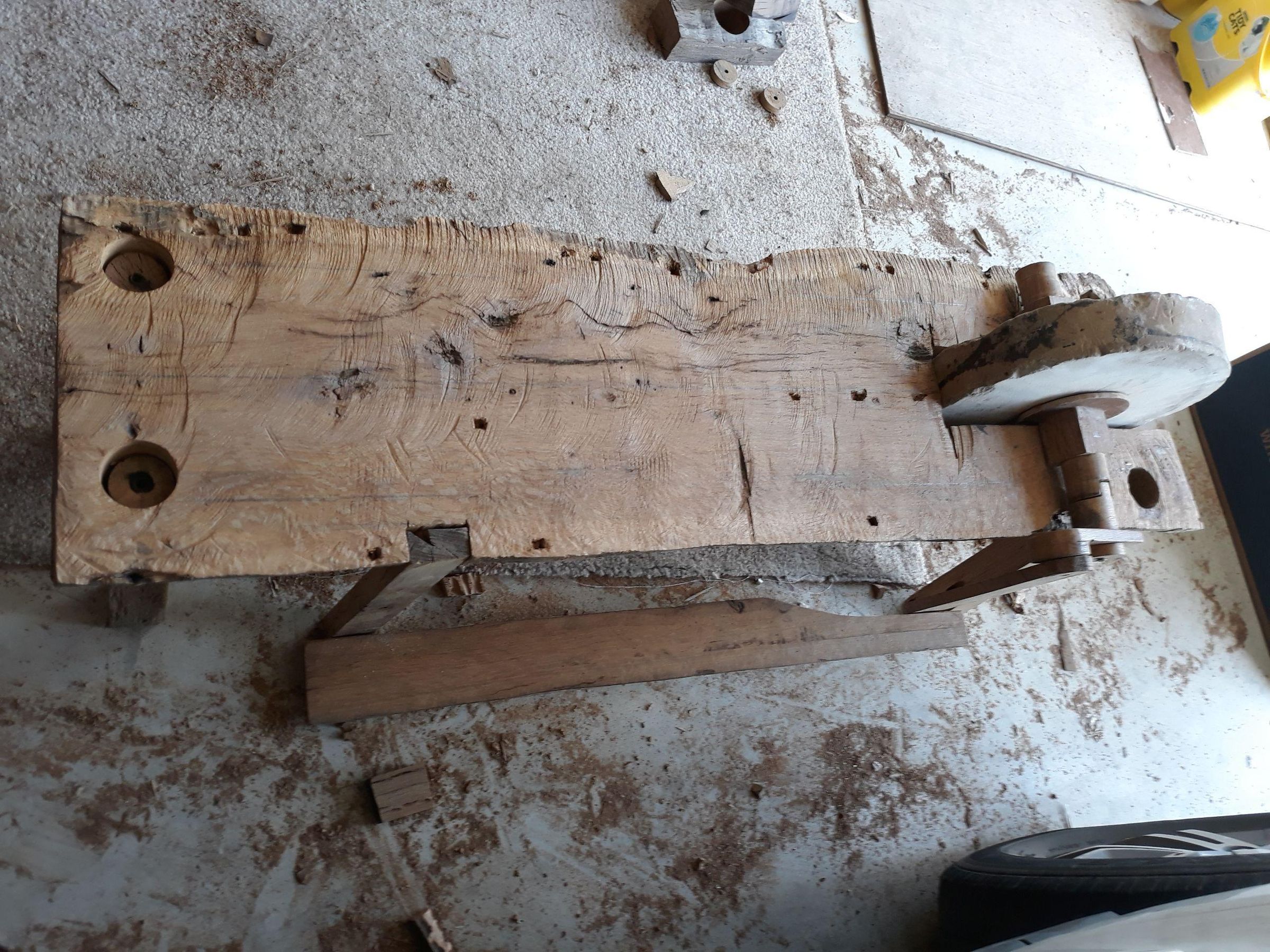 Old Fashioned Grinding Wheel Bench : 3 Steps - Instructables