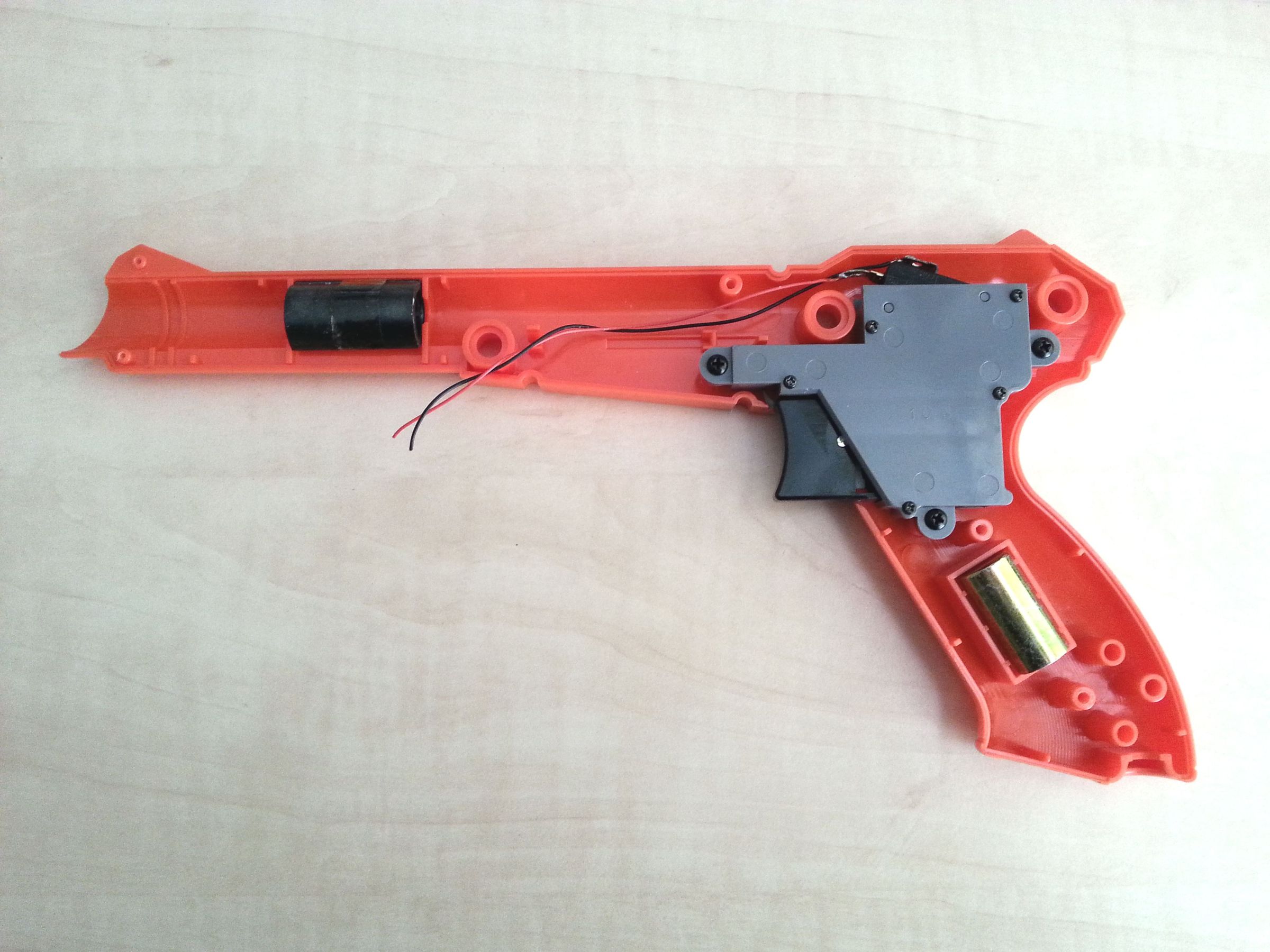 Shoot the Lights With a NES Zapper (RF 433MHz) : 6 Steps (with Pictures ...