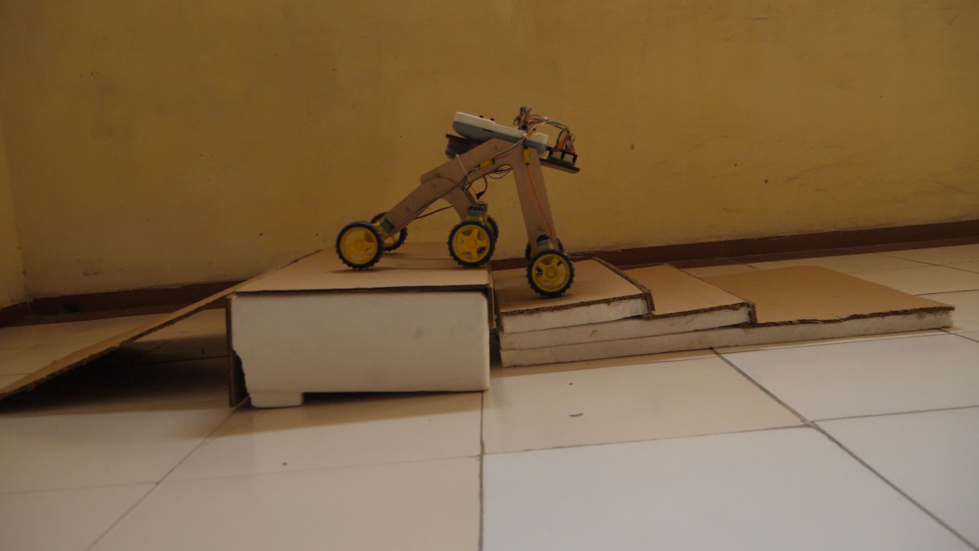 Mars Rover: Smartphone Controlled Stair Climbing Robot Using Evive- Arduino Based Embedded ...