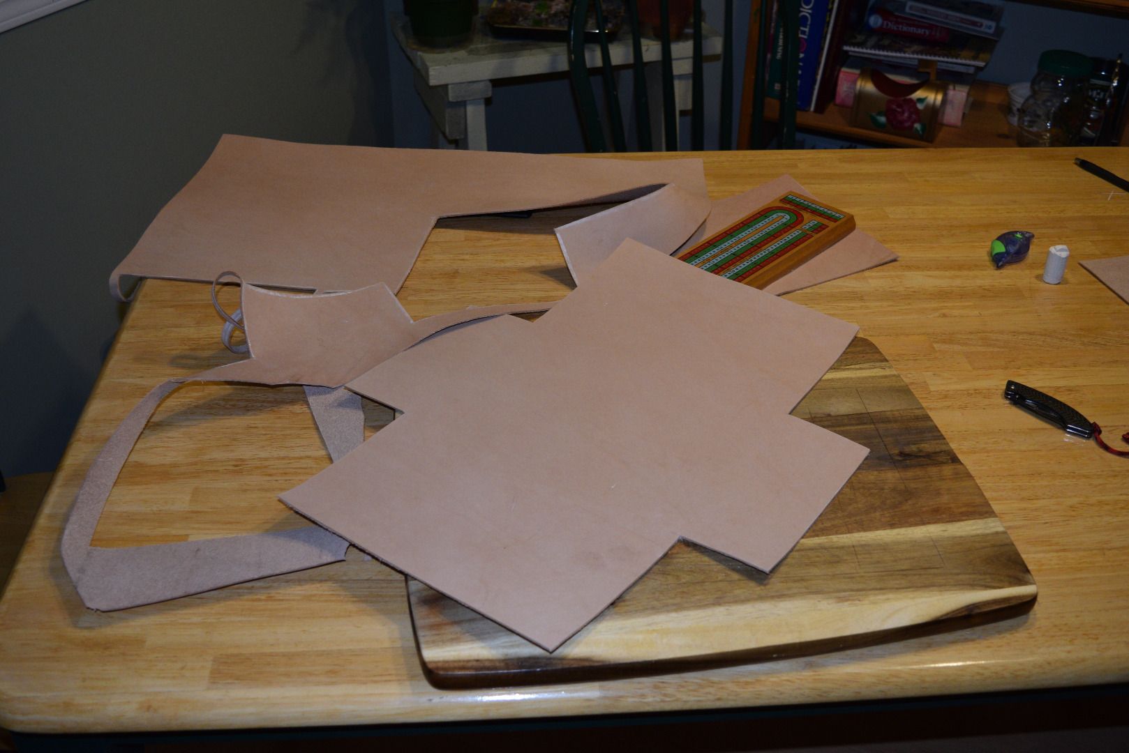 How to Make a Rustic Leather Shaving Kit : 19 Steps (with Pictures ...