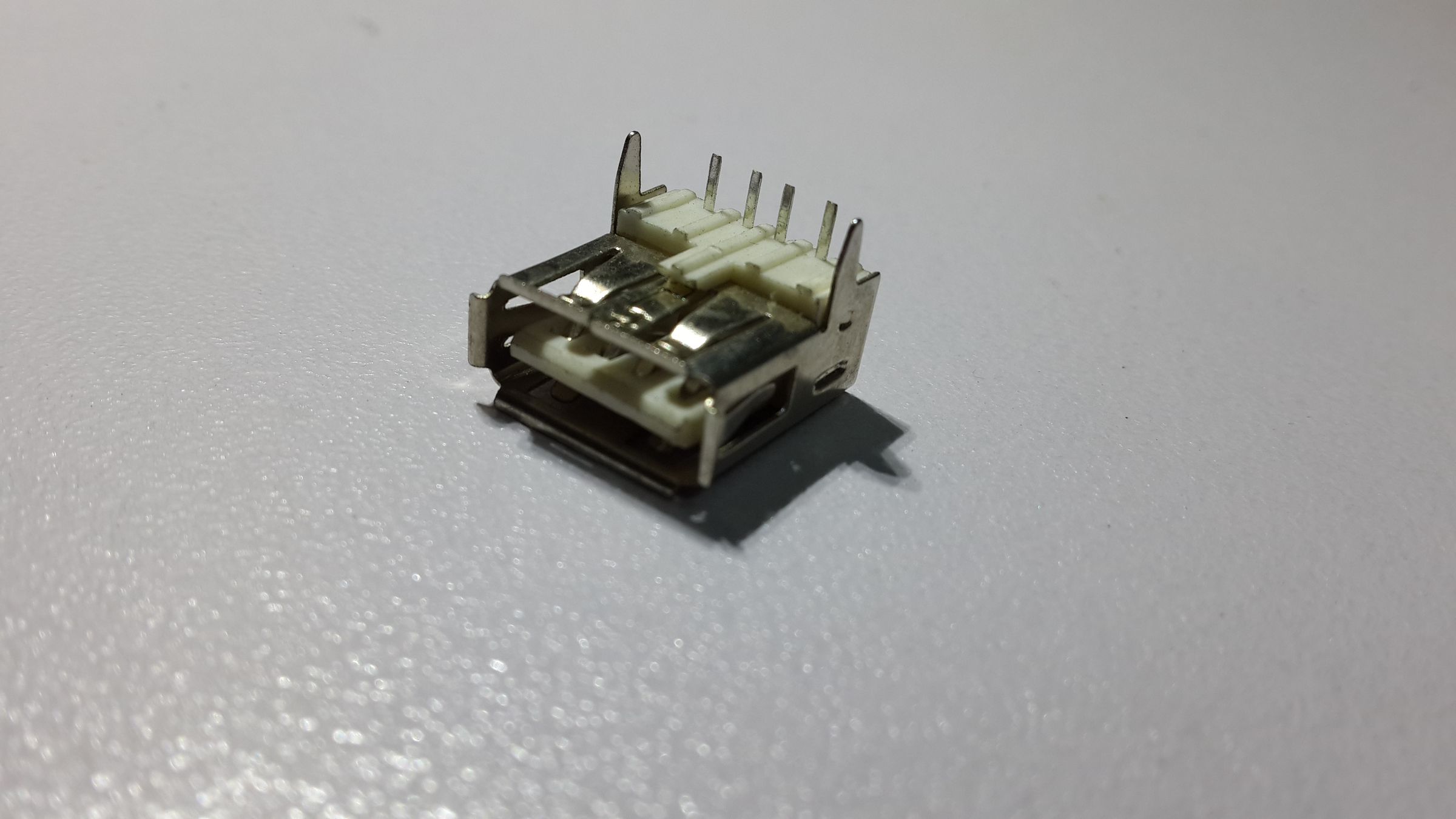 How to Convert Your Old Adapter Into Usb Charger : 9 Steps - Instructables