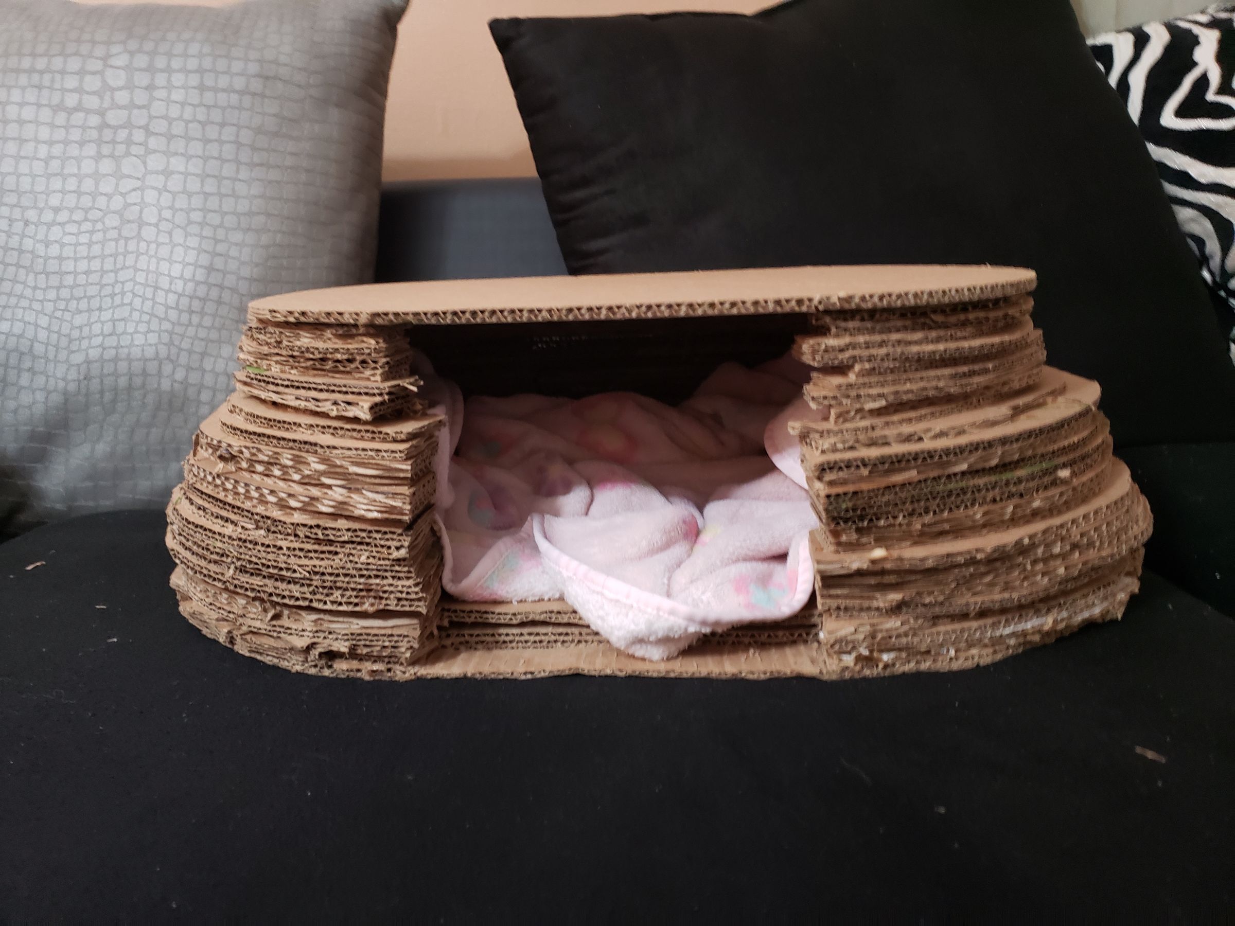 How to Make Cardboard Cave for Your Cat : 5 Steps - Instructables