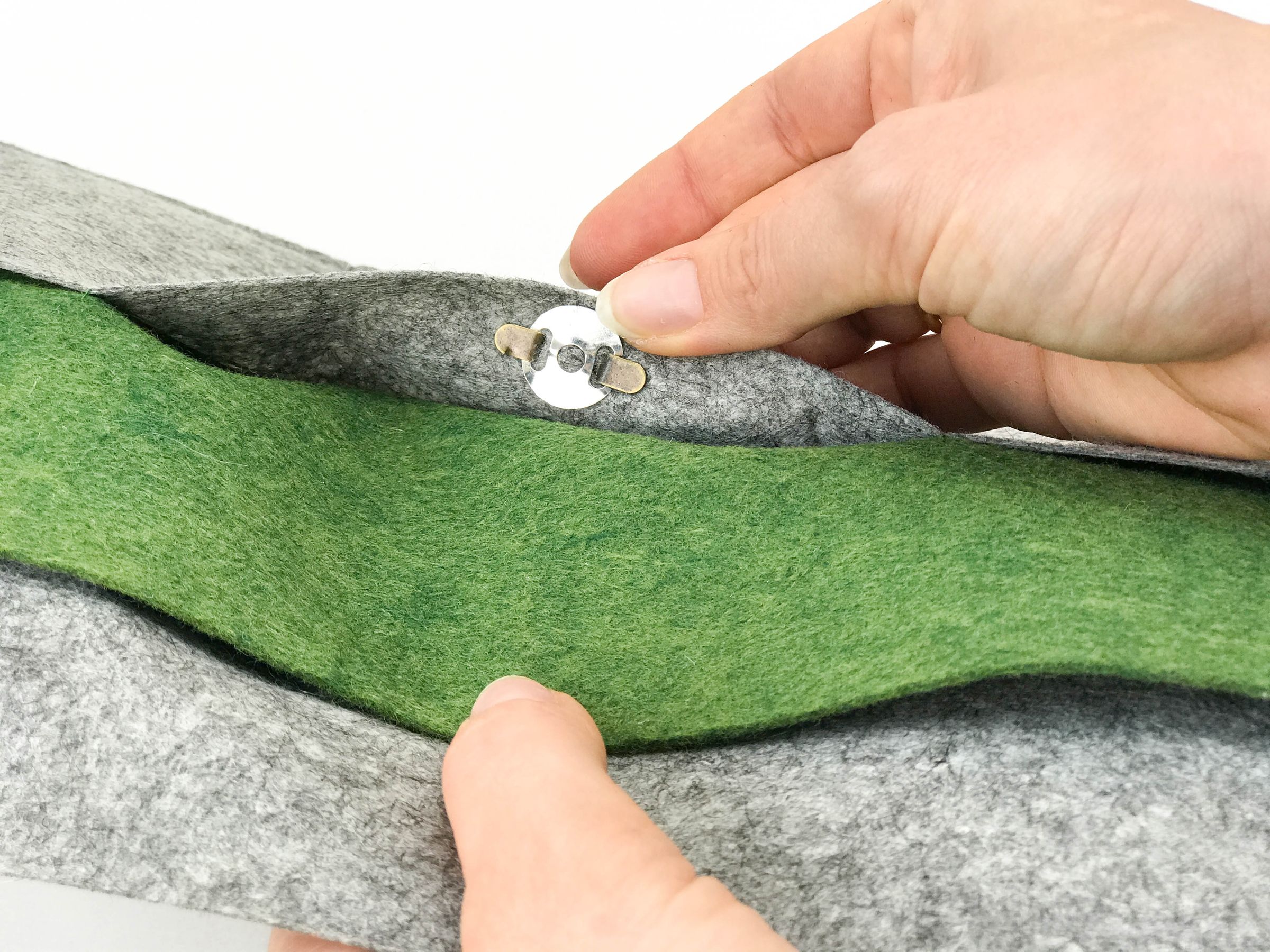 A4 Felt Folder : 7 Steps (with Pictures) - Instructables