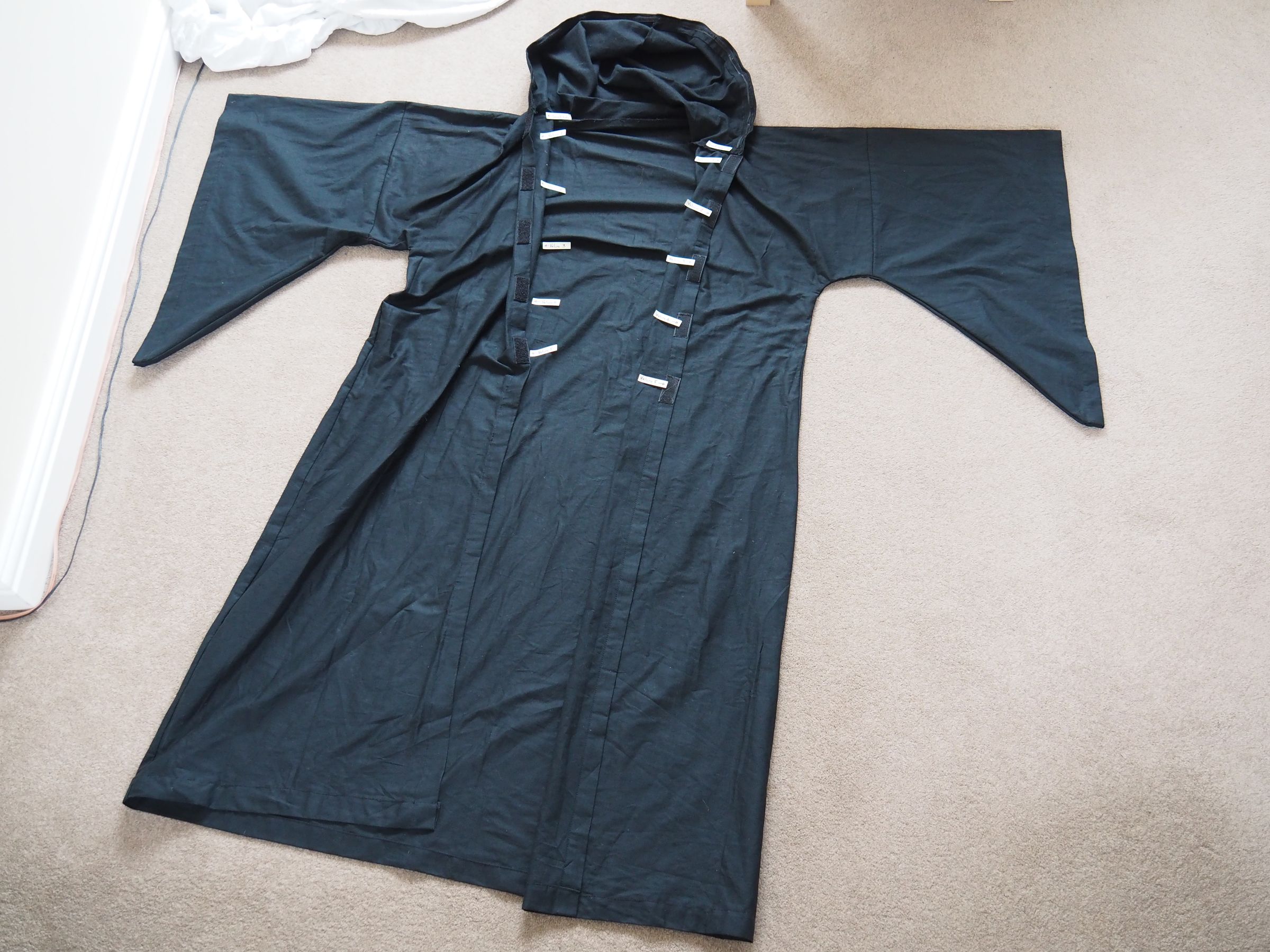 Ring Wraith Robe : 7 Steps (with Pictures) - Instructables