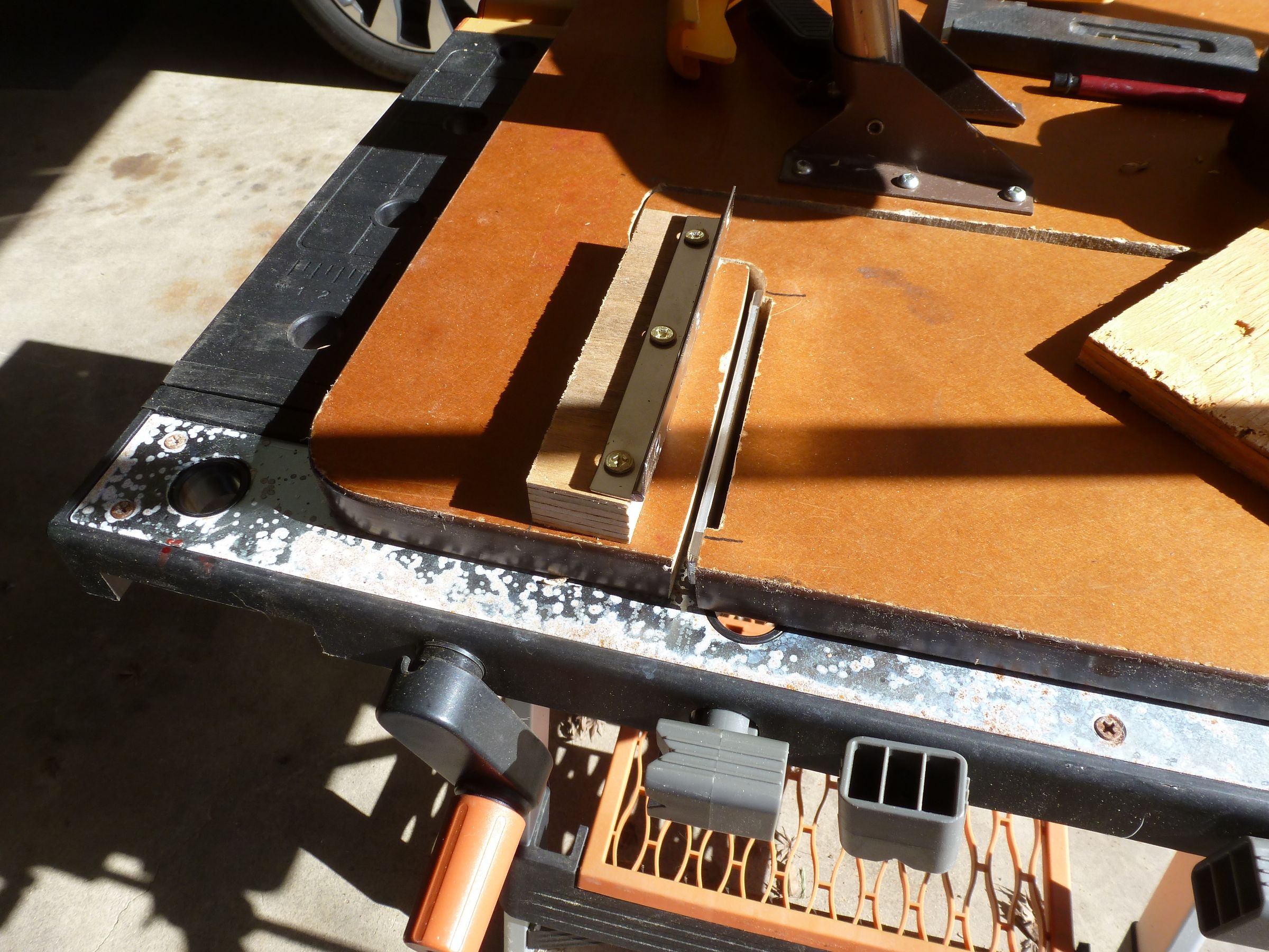 Folding Sewing Machine Table : 9 Steps (with Pictures) - Instructables