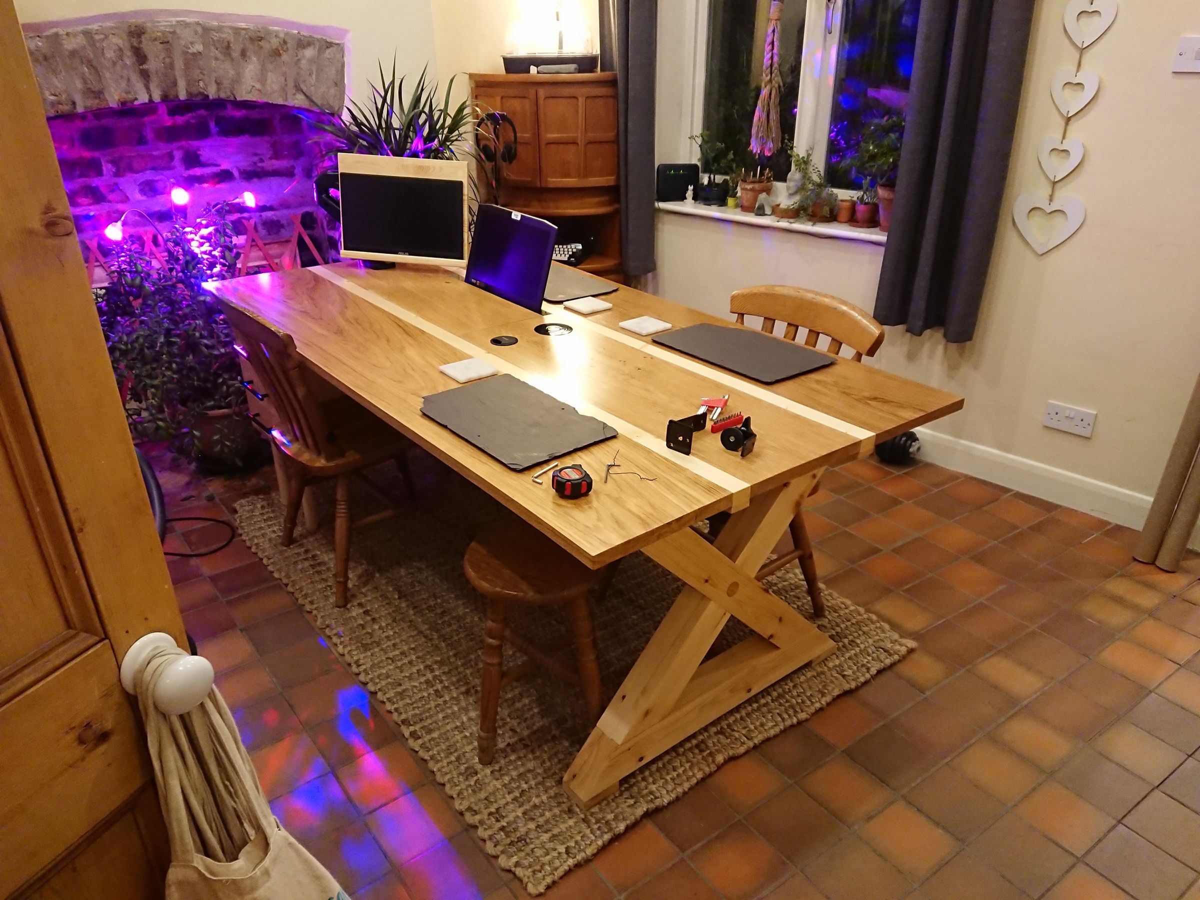 The "Work From Home" Solid Oak & Pine Kitchen Table : 11 Steps (with ...