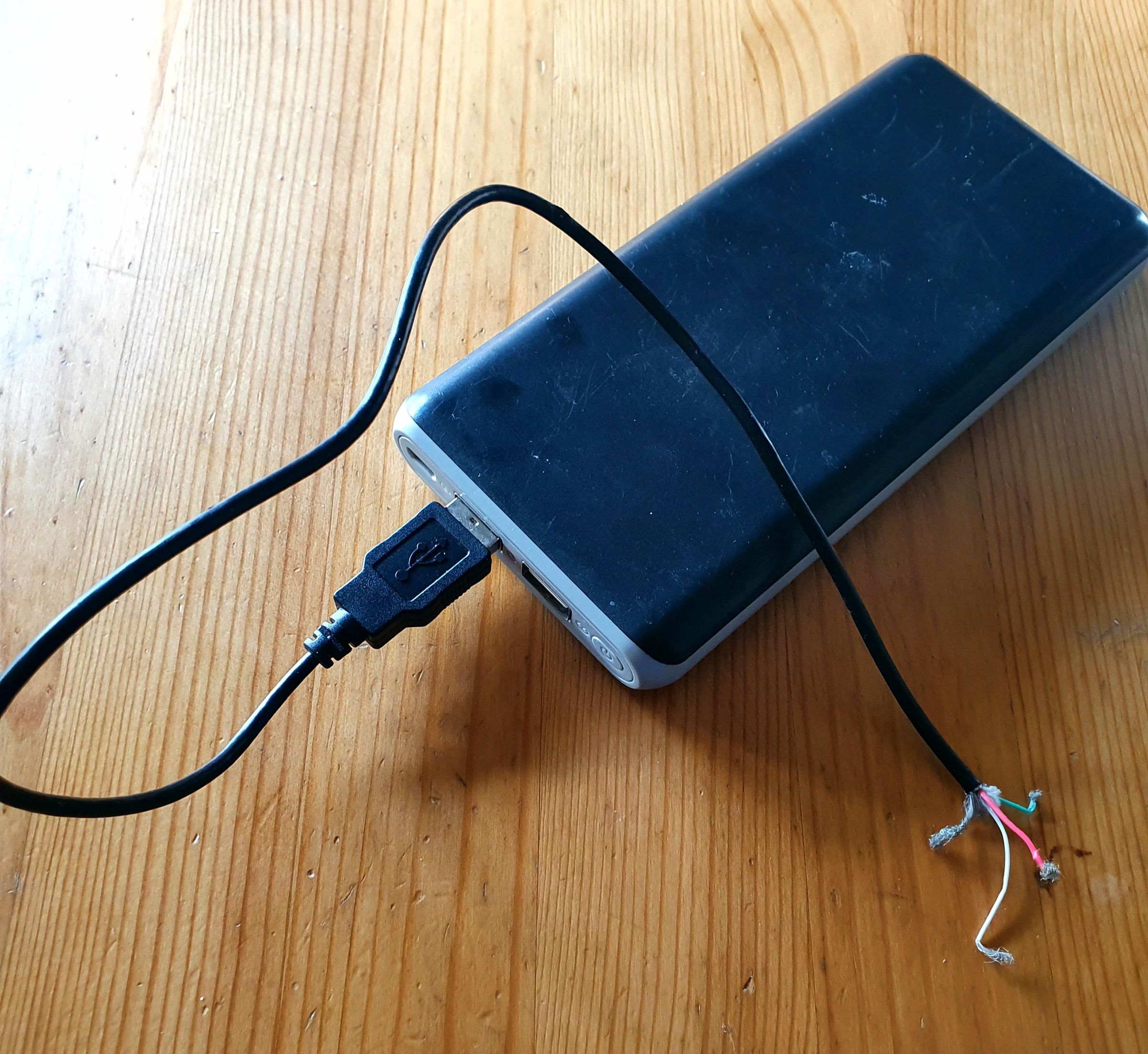 Recharable Tin Can Battery : 10 Steps (with Pictures) - Instructables