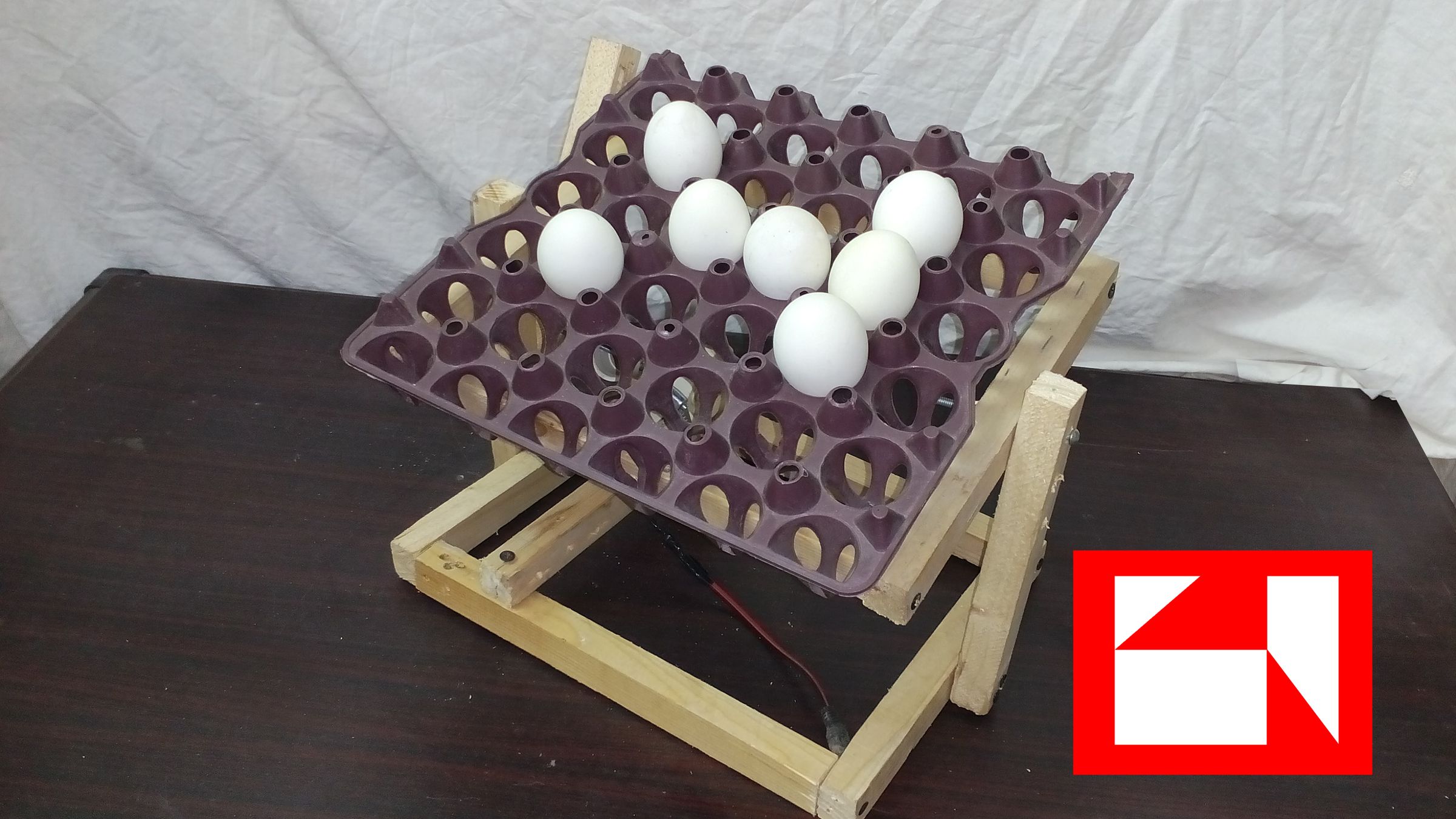 Automatic Turning Egg Incubator Tray From Wood : 7 Steps (with Pictures ...