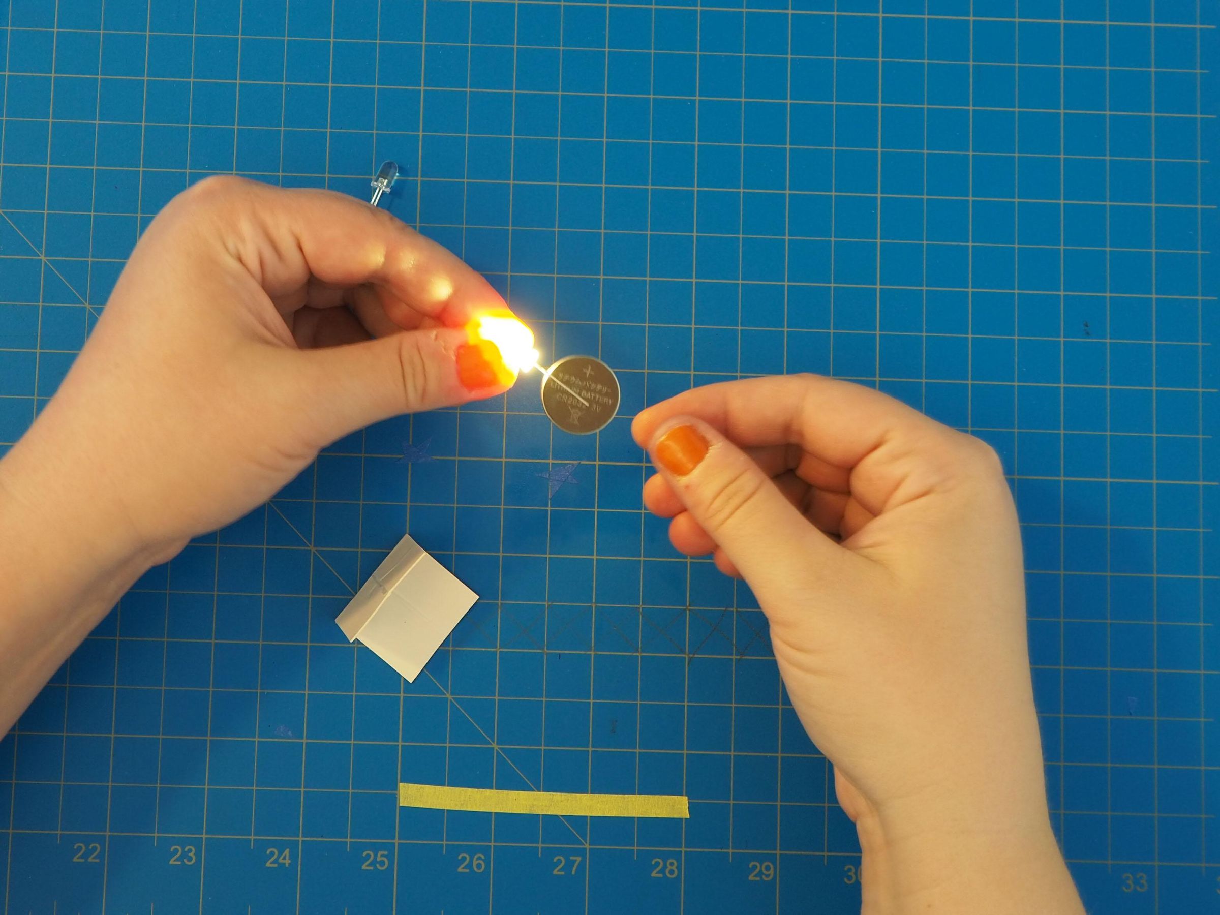 Recycled Bottle Lanterns : 8 Steps - Instructables