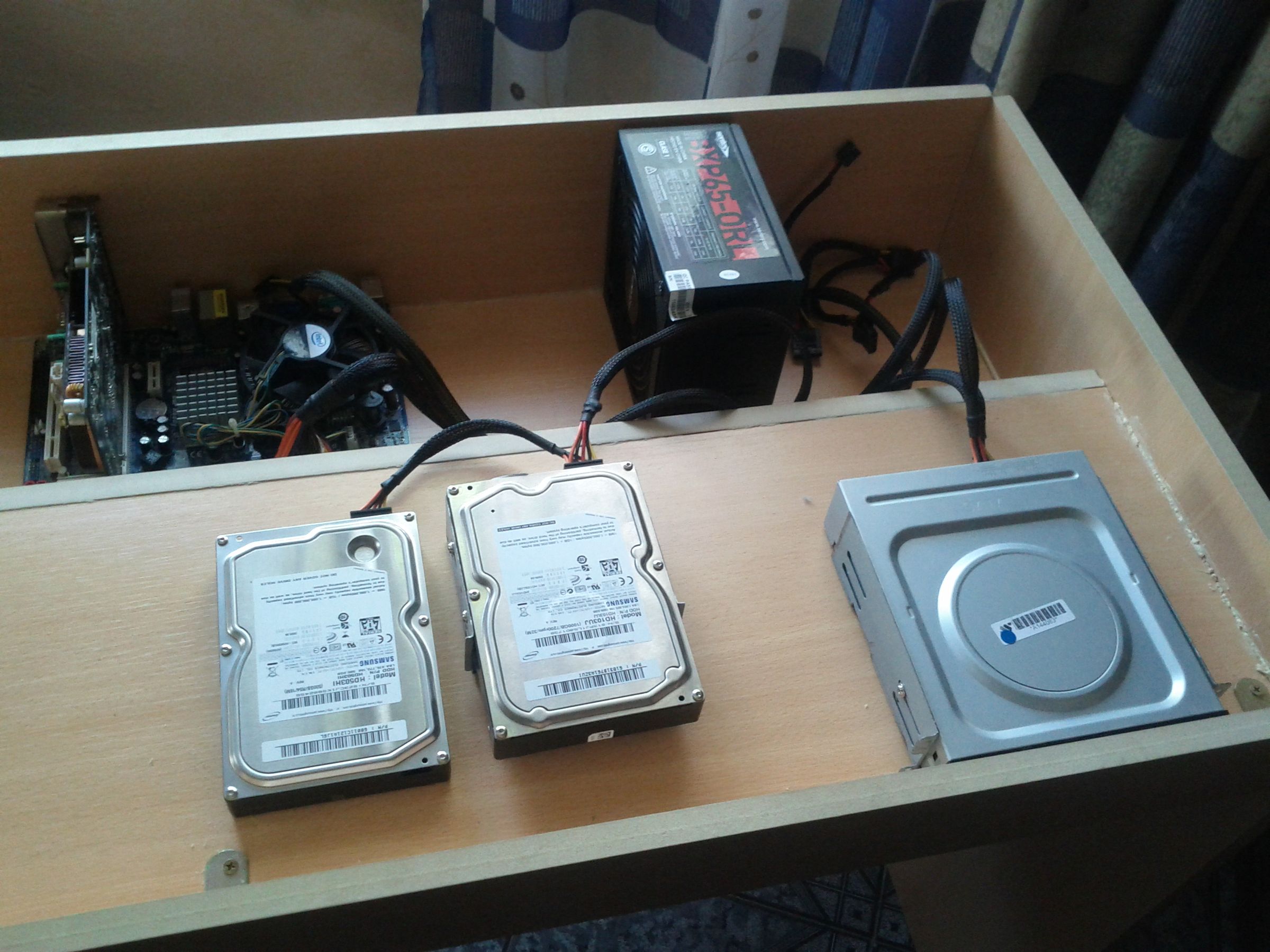 Computer Desk Modding - Instructables